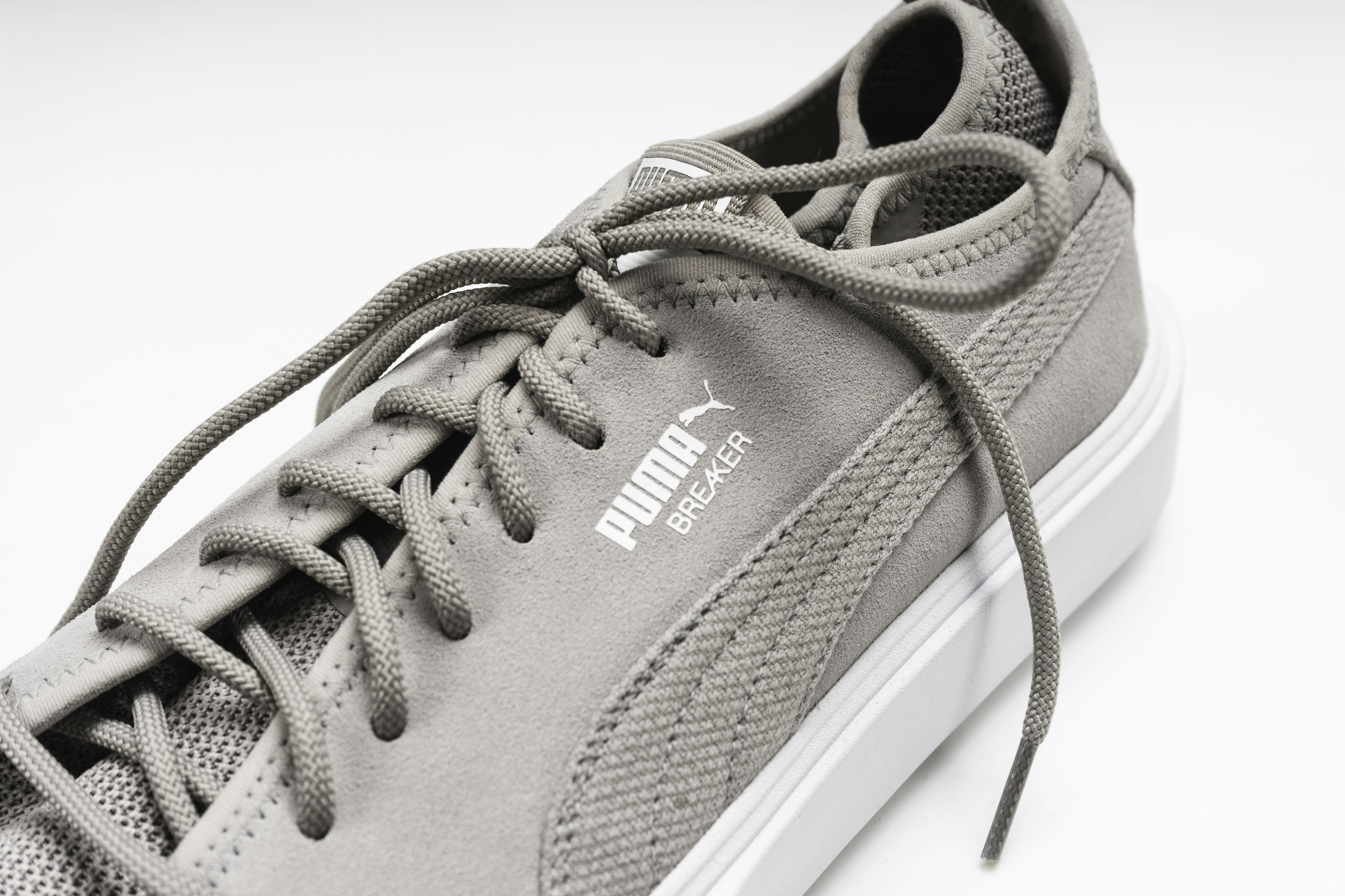 50,000+ Puma Shoe Pictures | Download Free Images on Unsplash