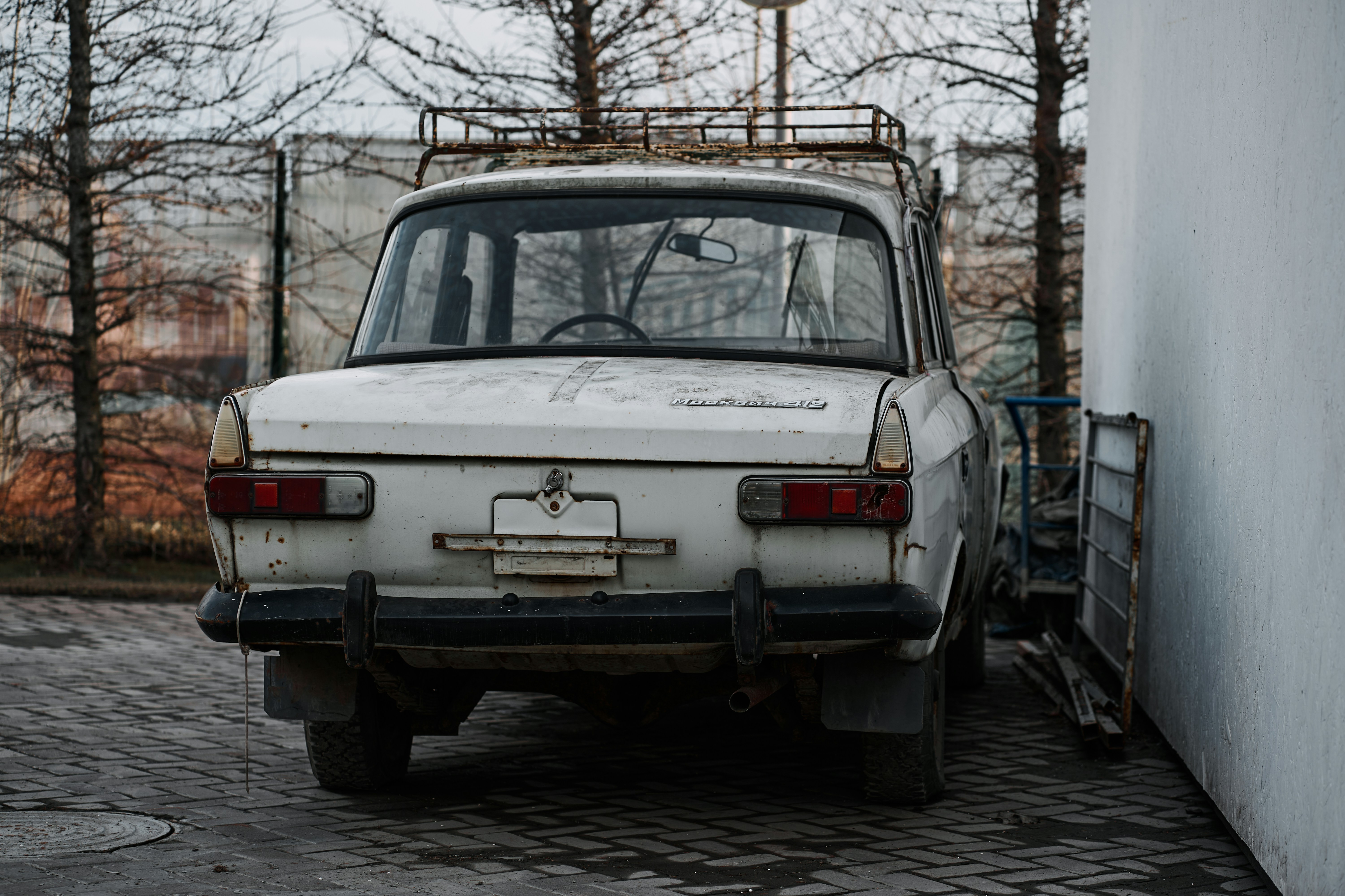 Photo by Maxim Tolchinskiy with Sony Alpha 7 III