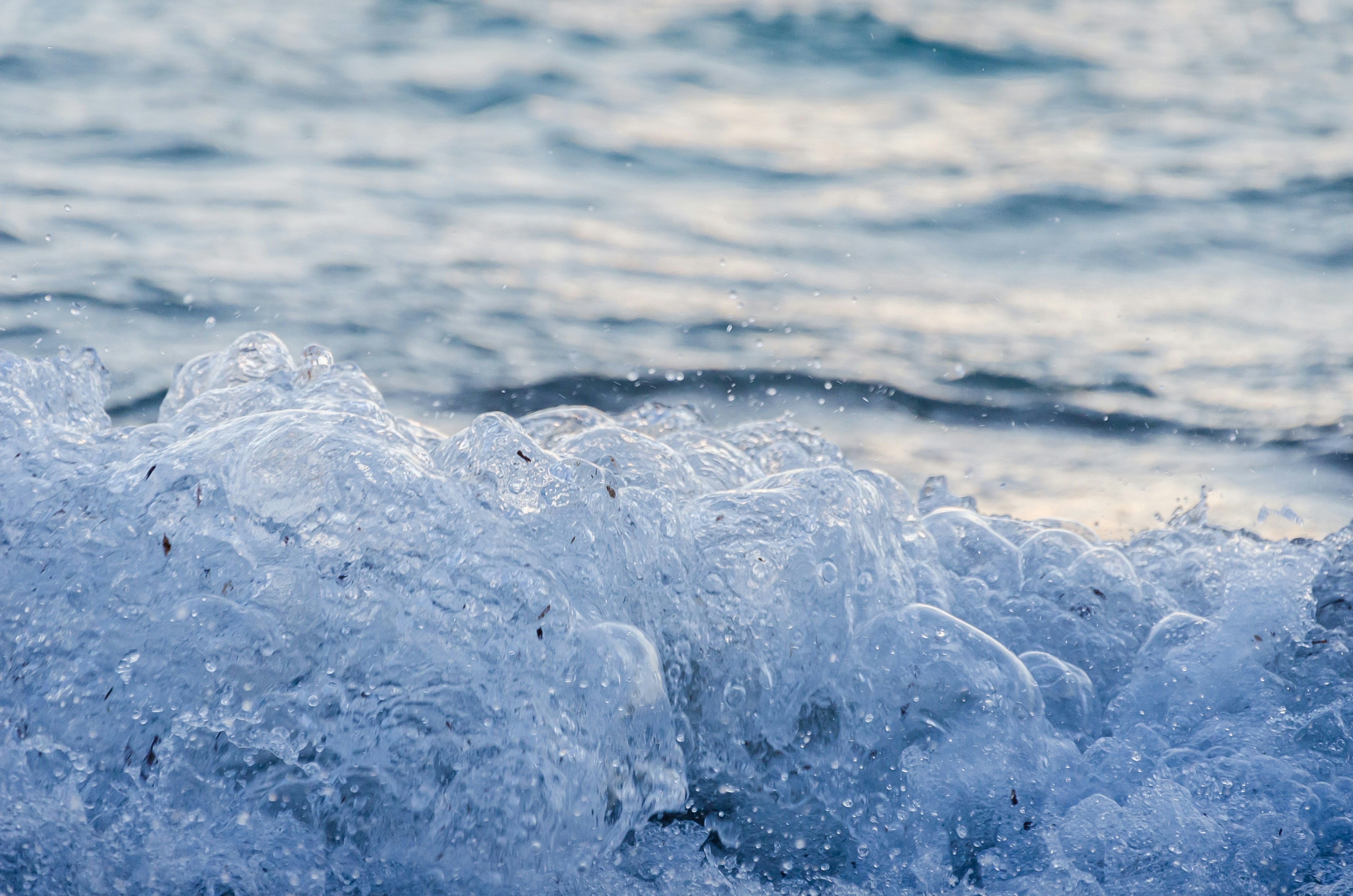 A close up of a wave in the ocean photo – Free Sea Image on Unsplash