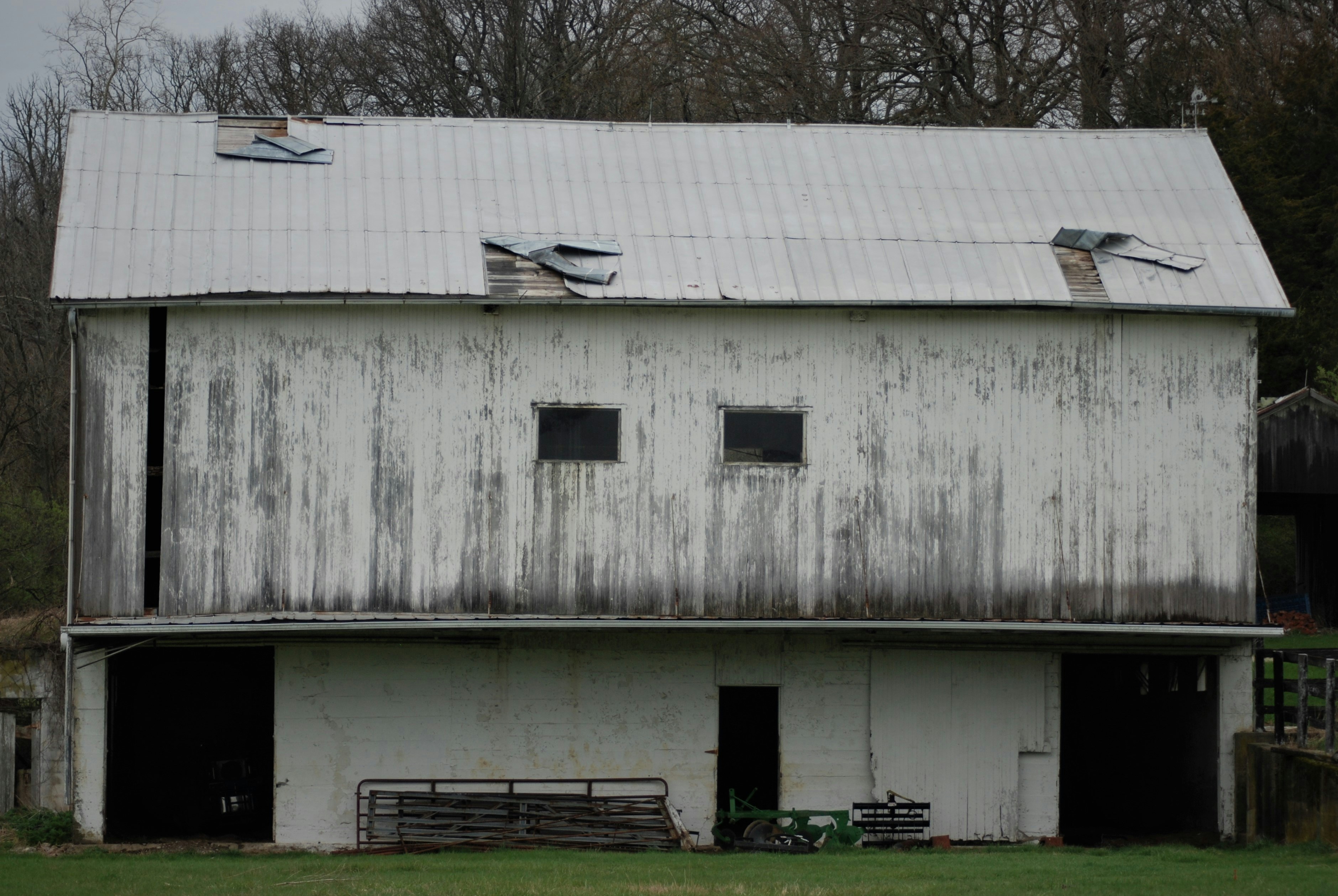 Weathered Barn Facade: Silent Seasons on a Rural Morning