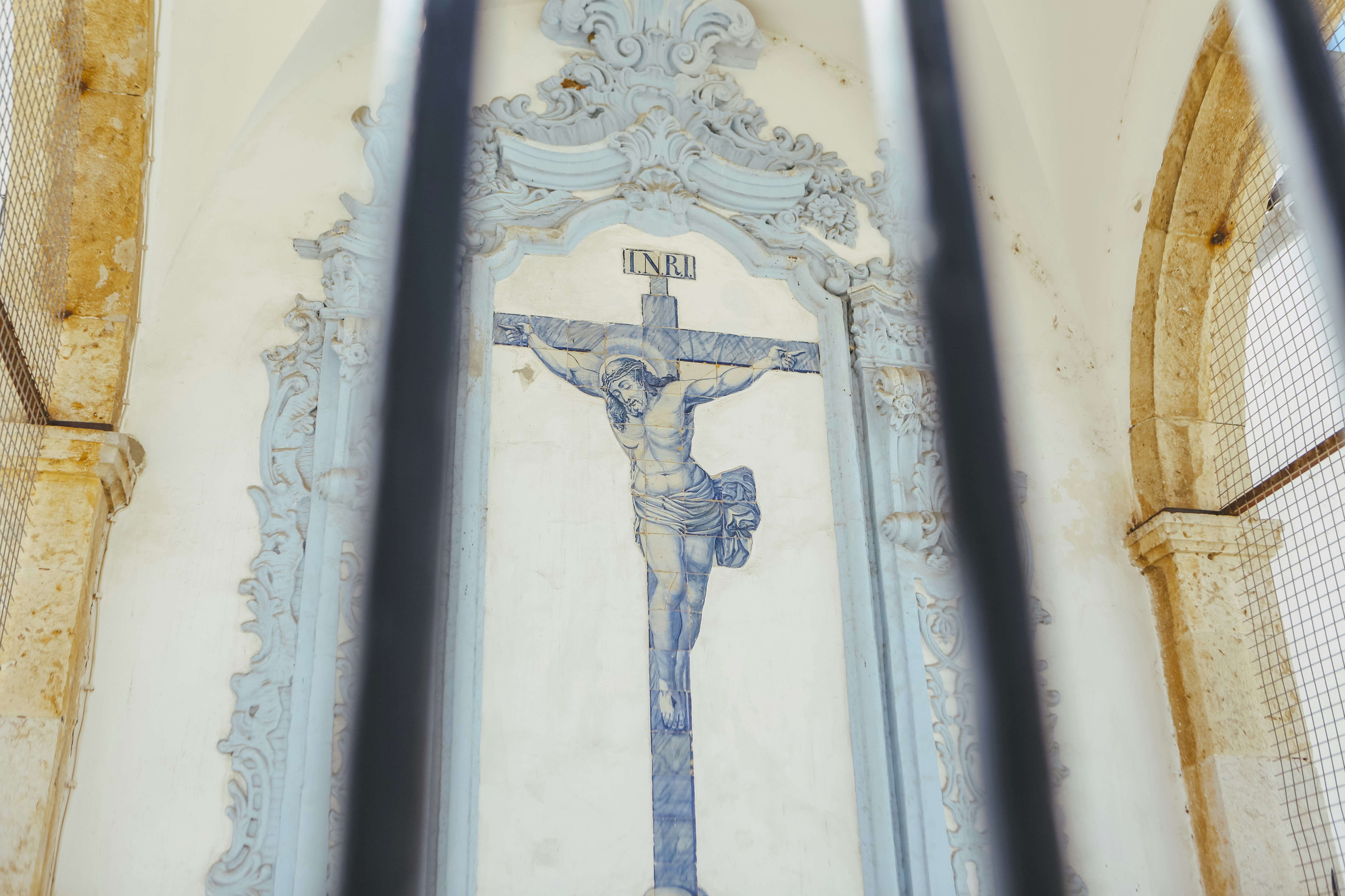 Cross