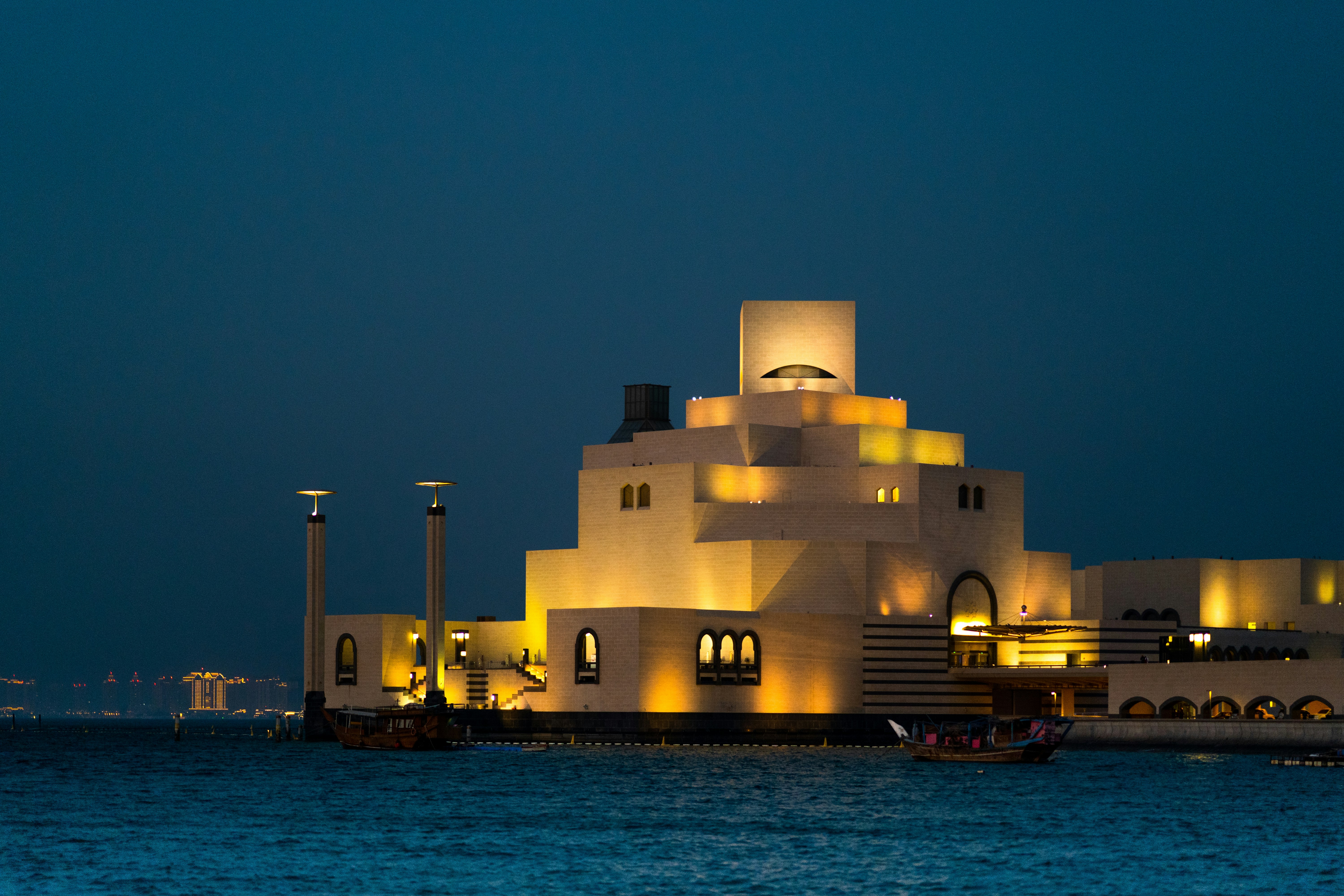 Moonlit Geometric Pavilion Rising from the Gulf