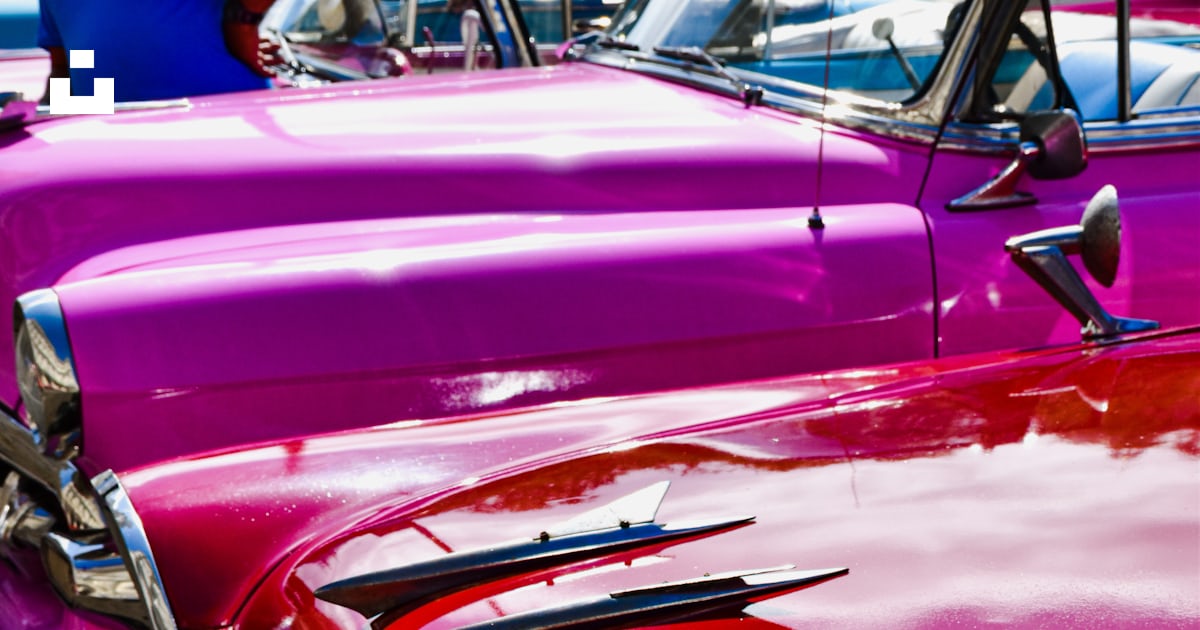 A Row Of Classic Cars Parked Next To Each Other Photo Free Travel