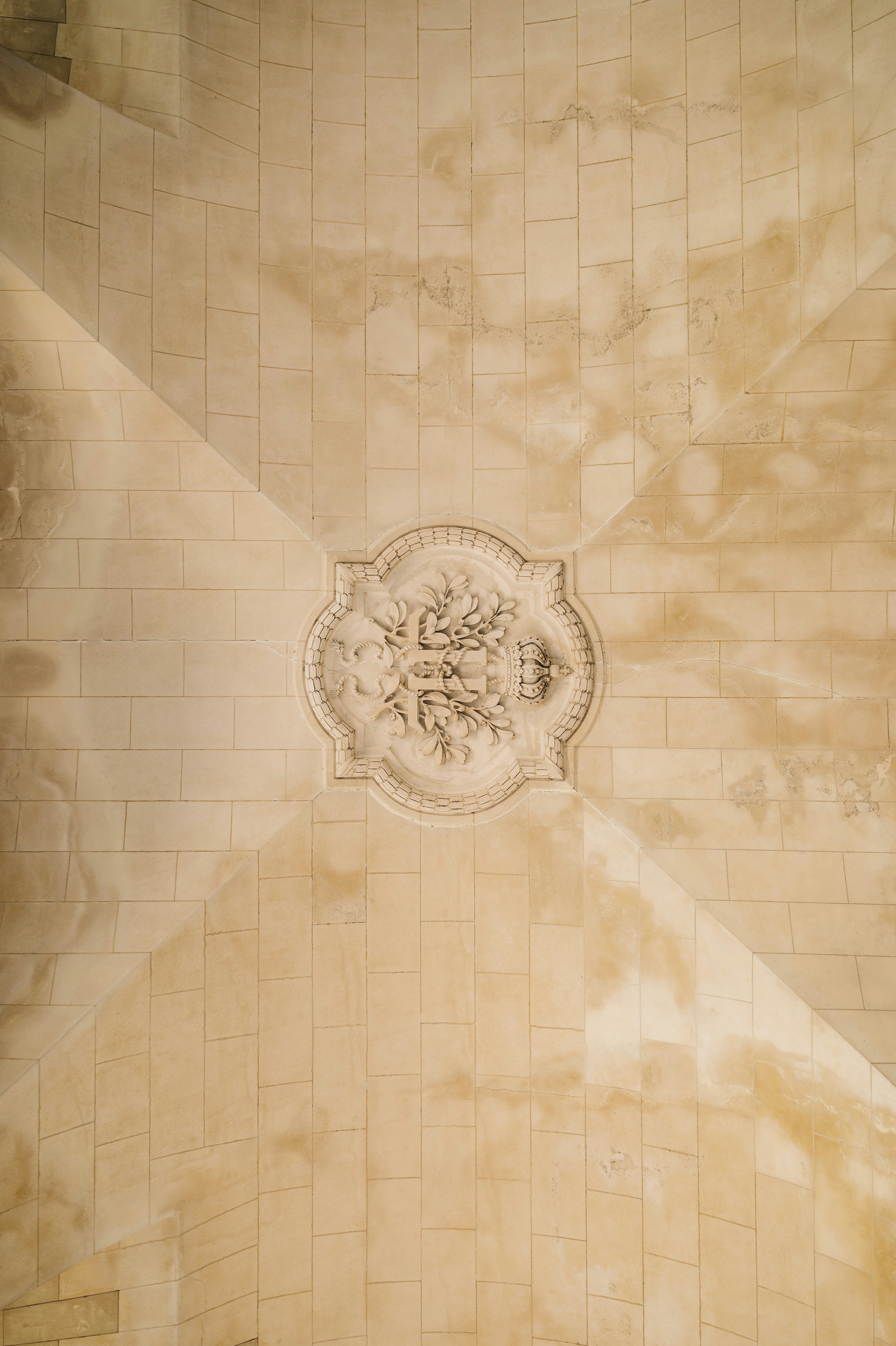 The ceiling of a building with a clock on it photo – Free Belgium Image ...