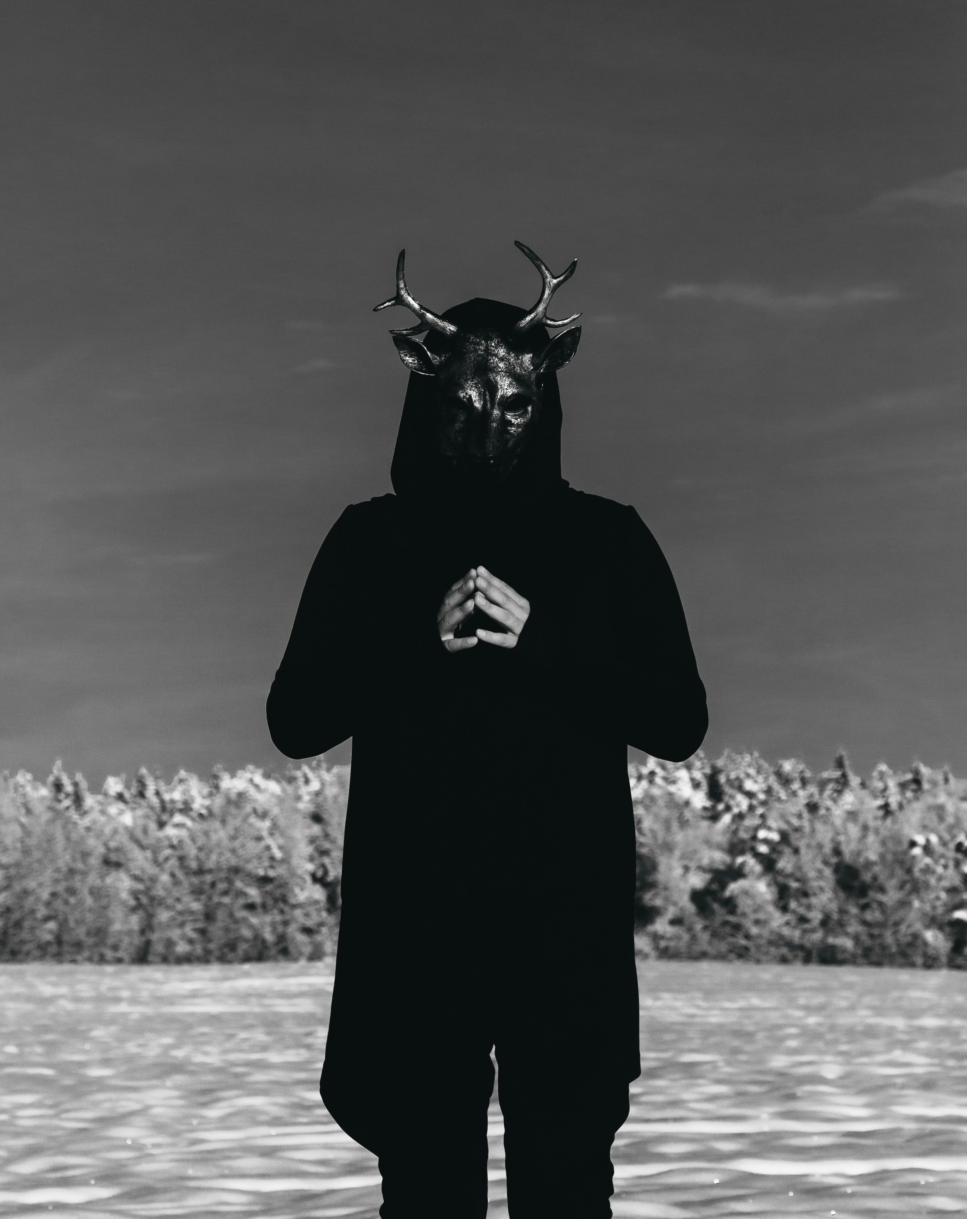 30,000+ Black Metal Pictures | Download Free Images on Unsplash