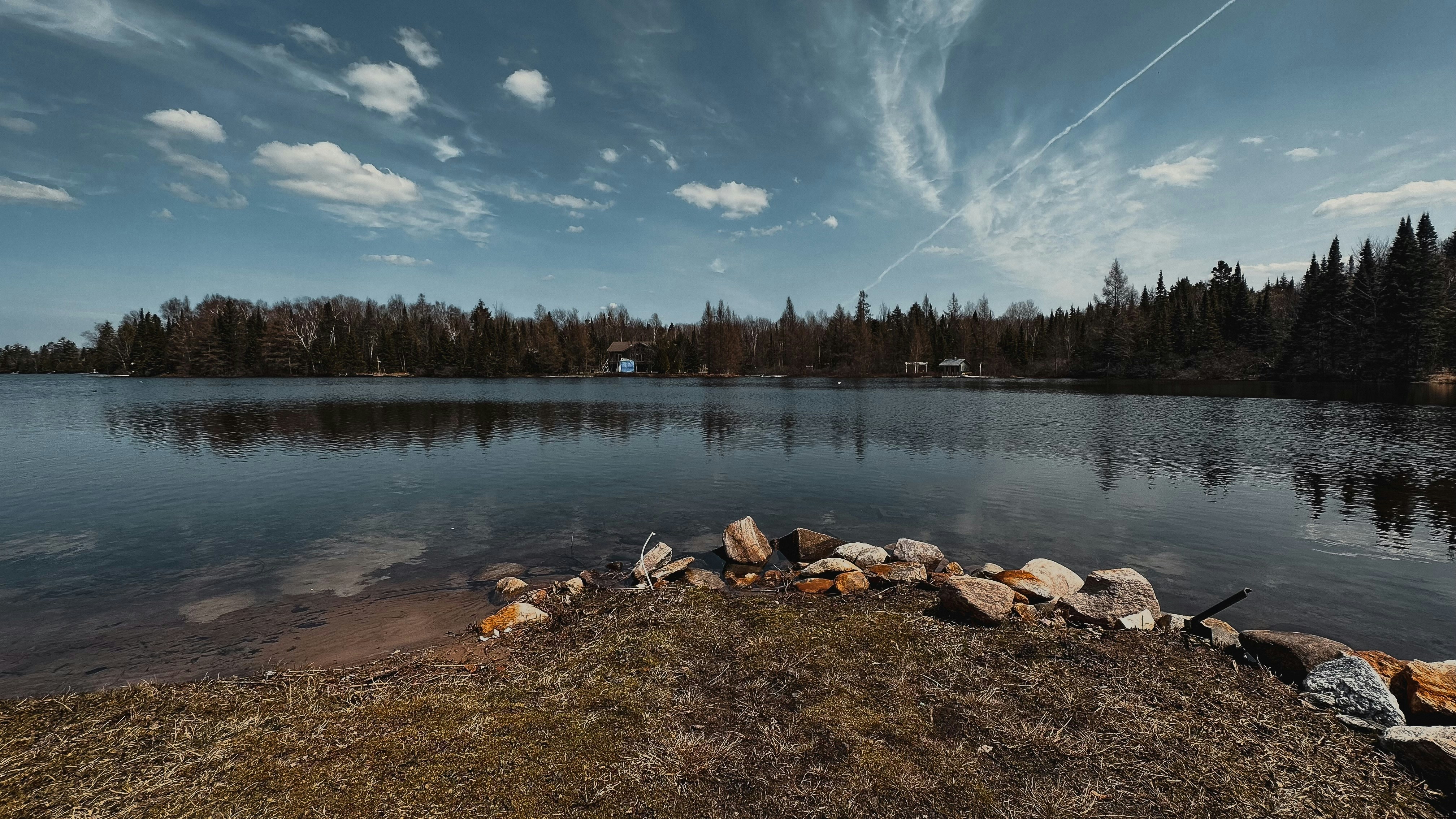 Cottage Vibes By The Lake