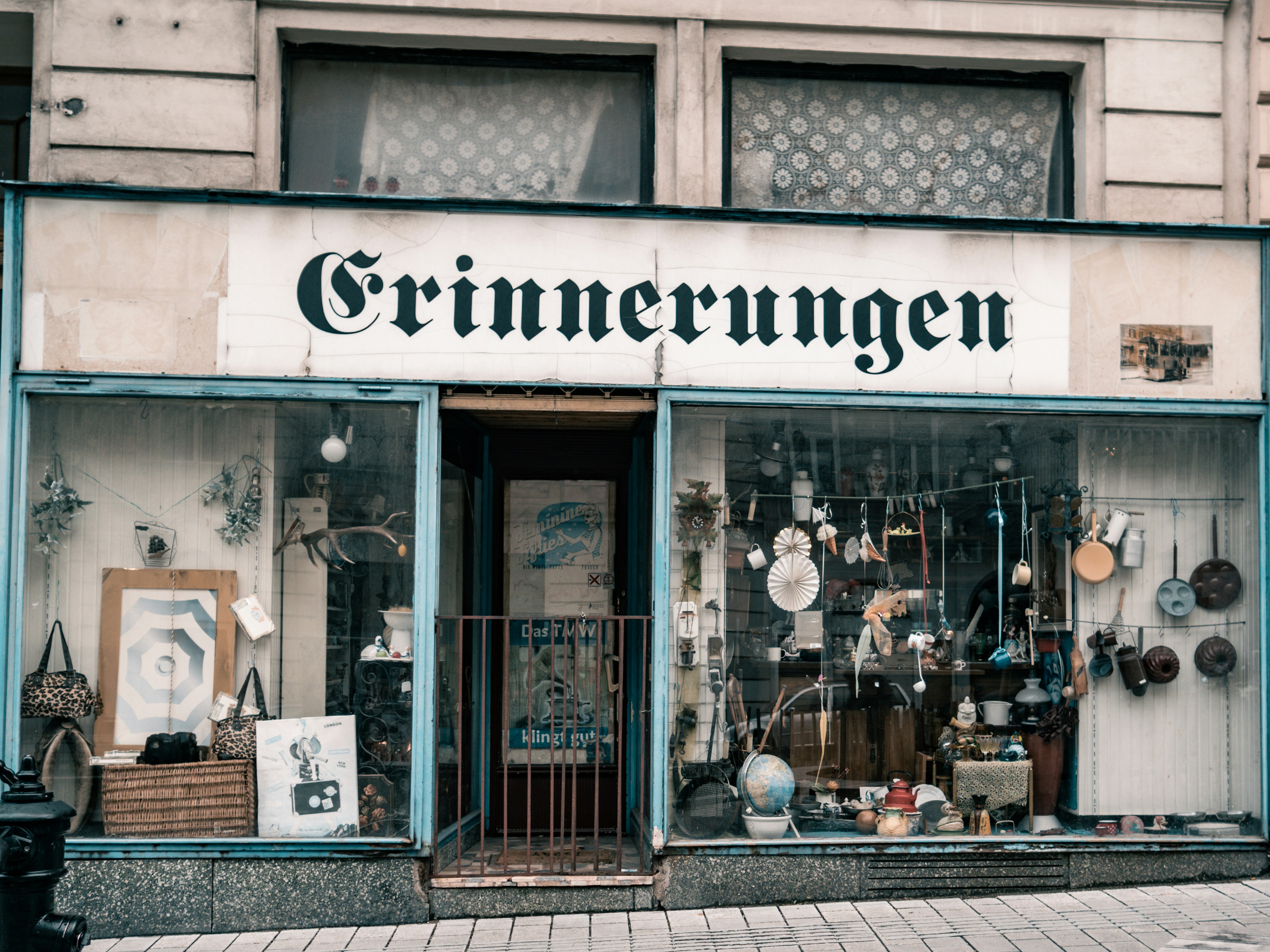 Old German Font Pictures | Download Free Images on Unsplash