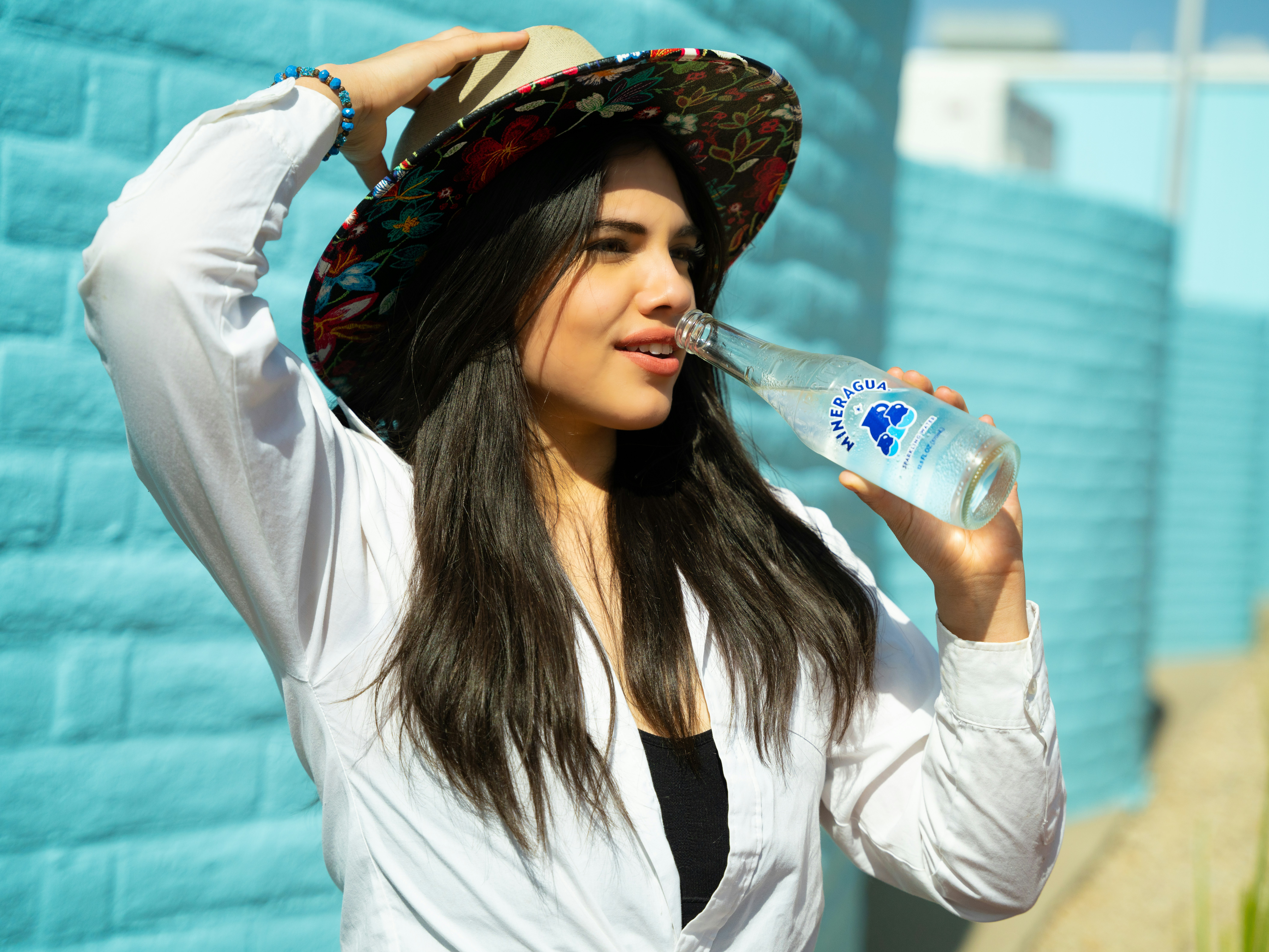 Sunlit Refreshment in Urban Oasis