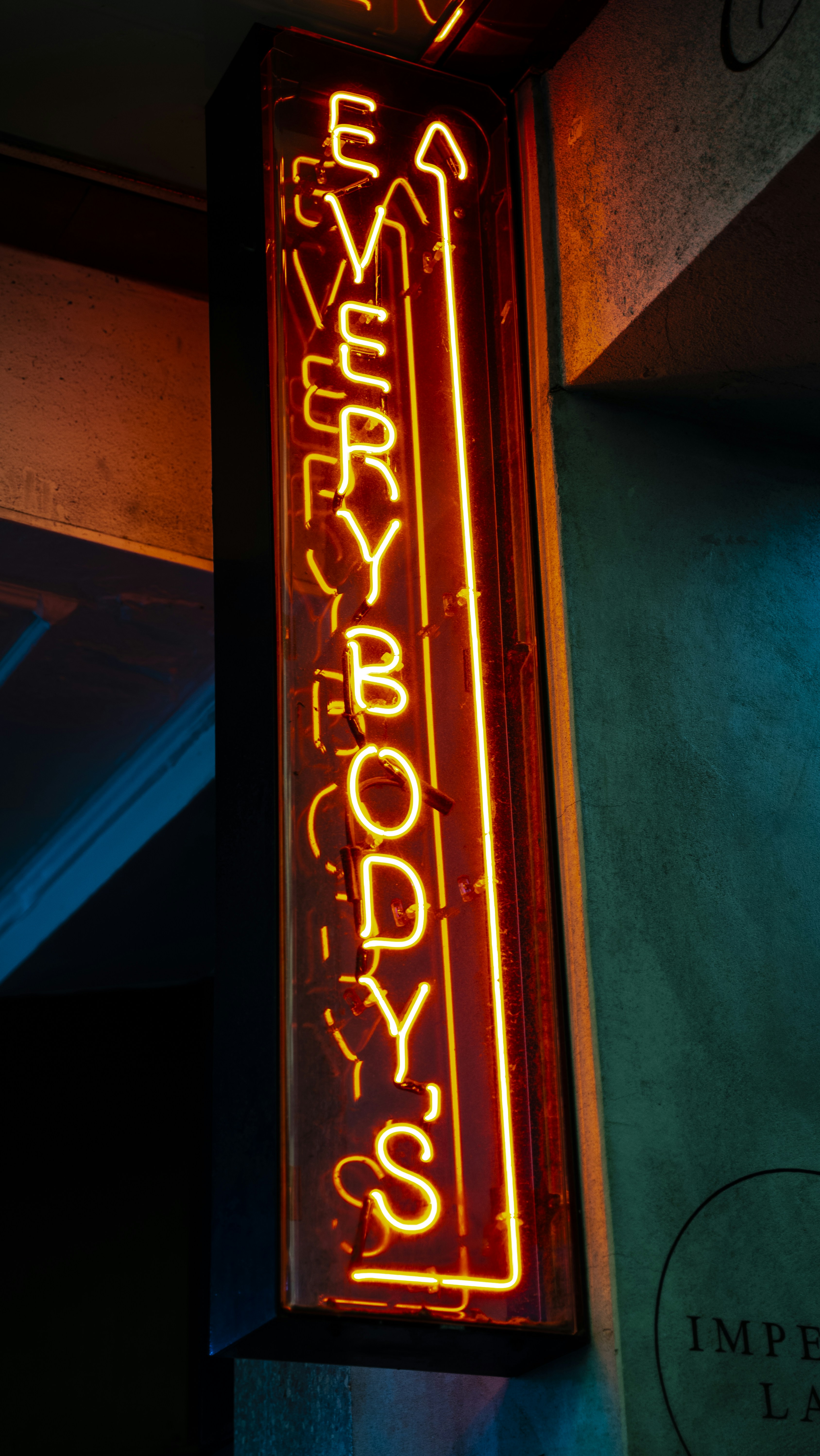 A neon sign that says everybody's body shop photo – Free Light Image on ...
