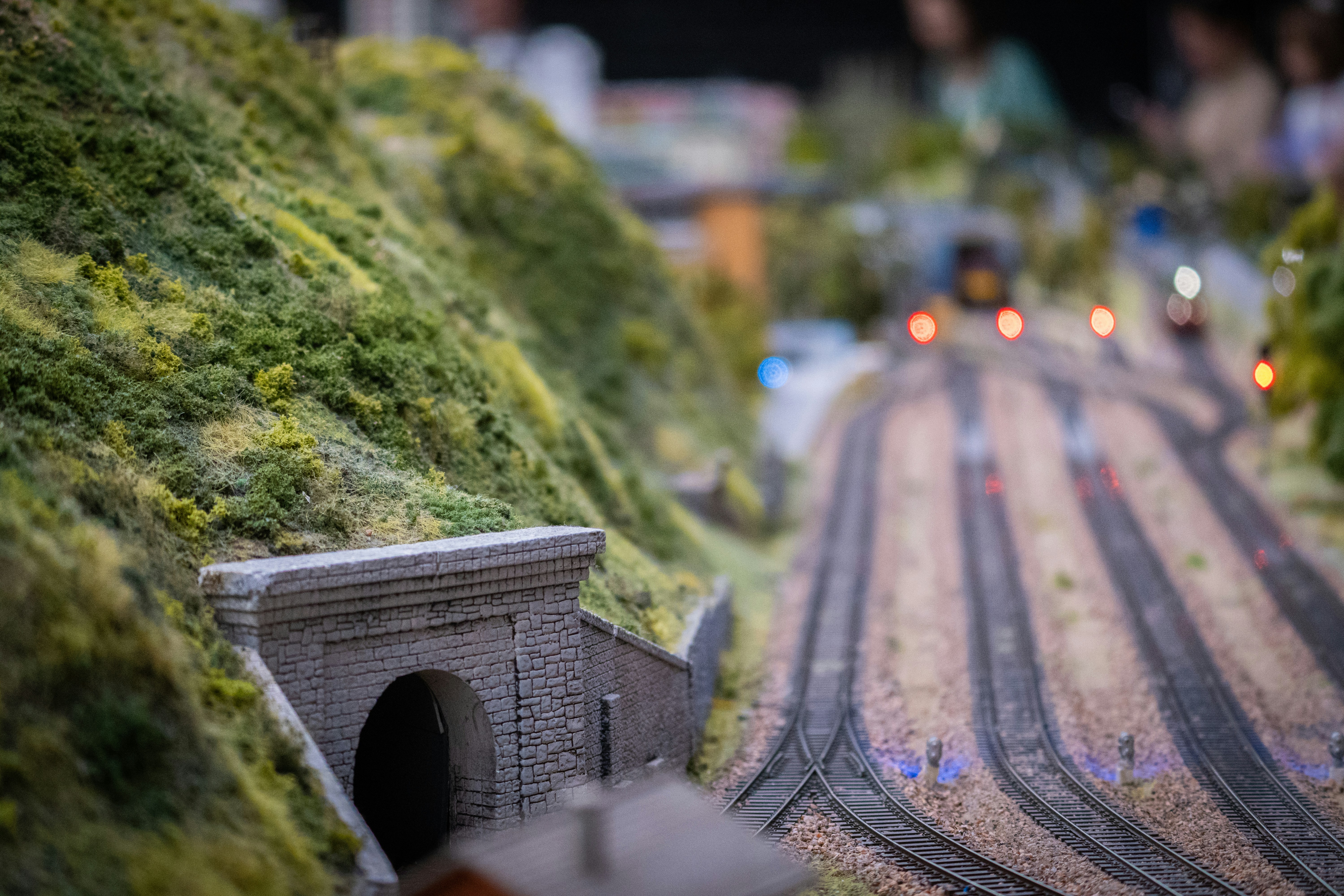 Tutorial: How to make an Arduino / ESP32 wireless DCC decoder?