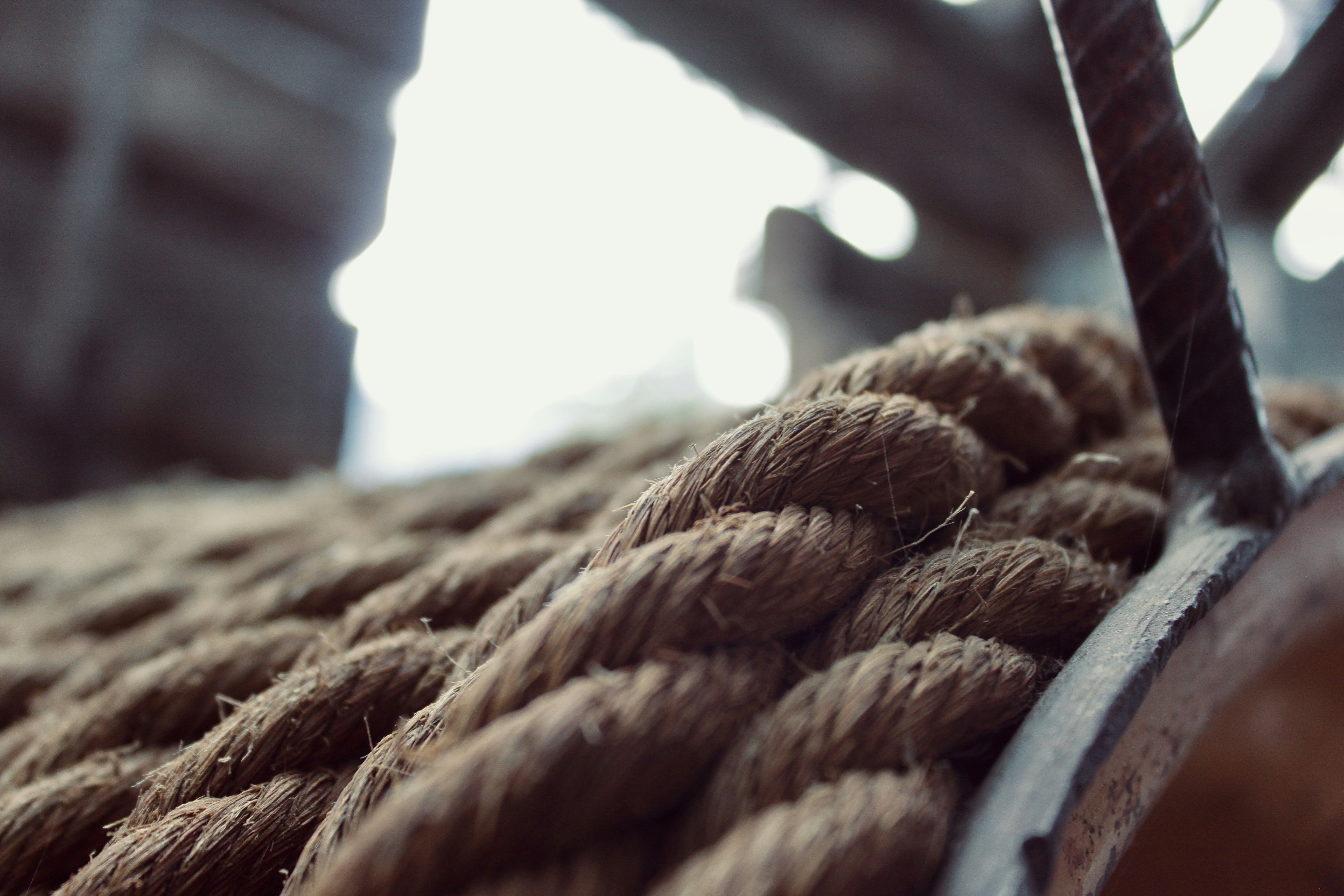 A close up of a rope on a boat photo – Free Man Image on Unsplash