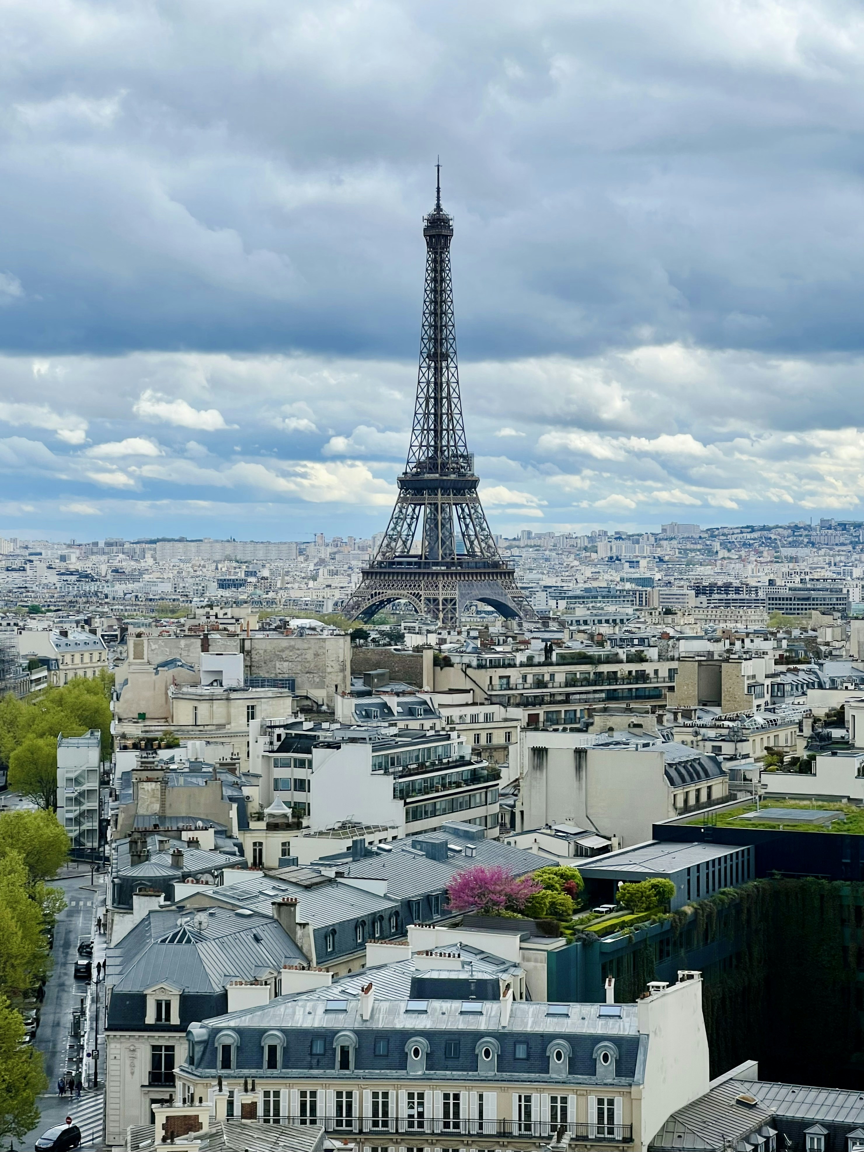 The eiffel tower towering over the city of paris photo – Free Paris ...