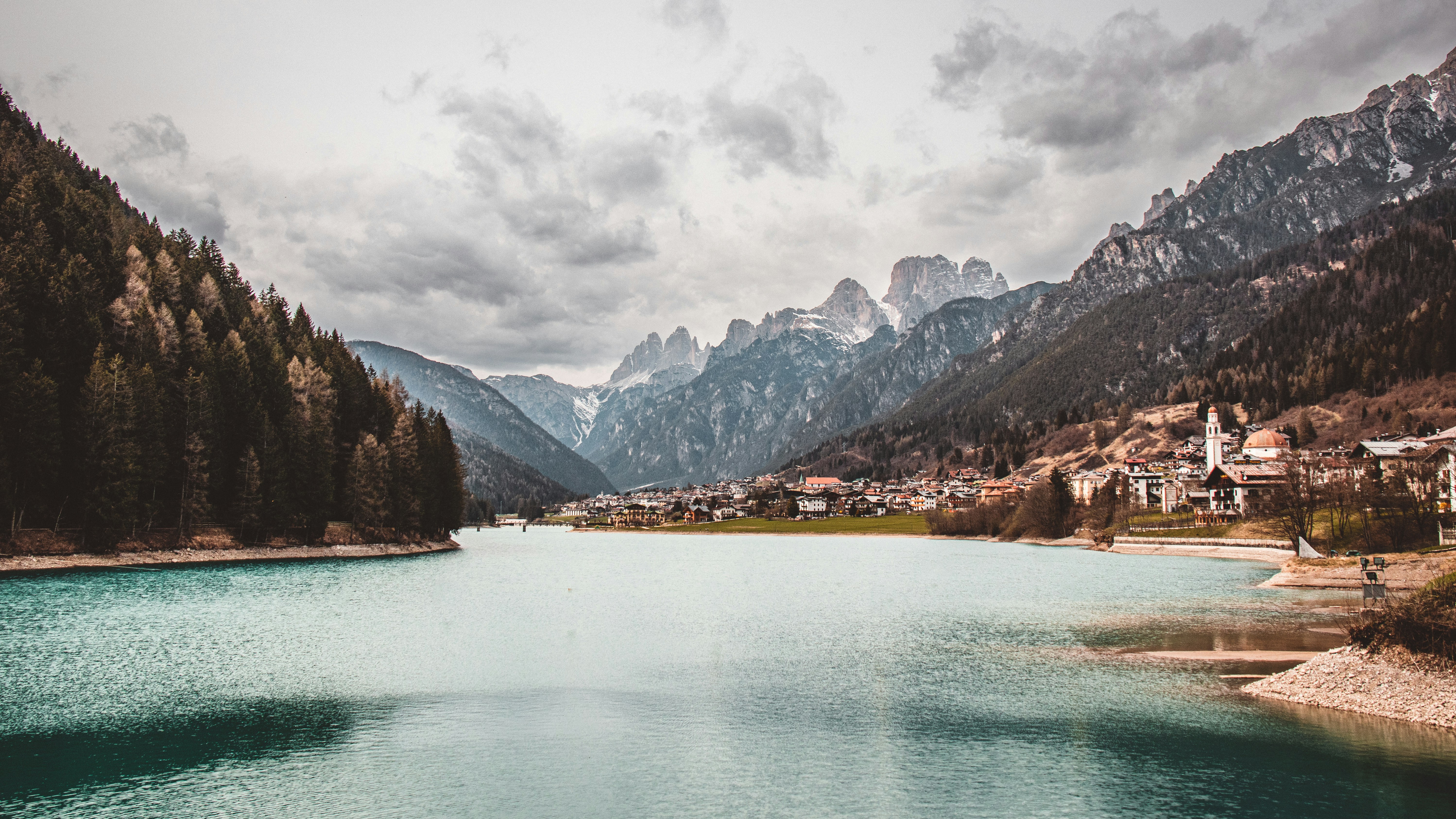 Emerald Lake Amid Alpine Peaks