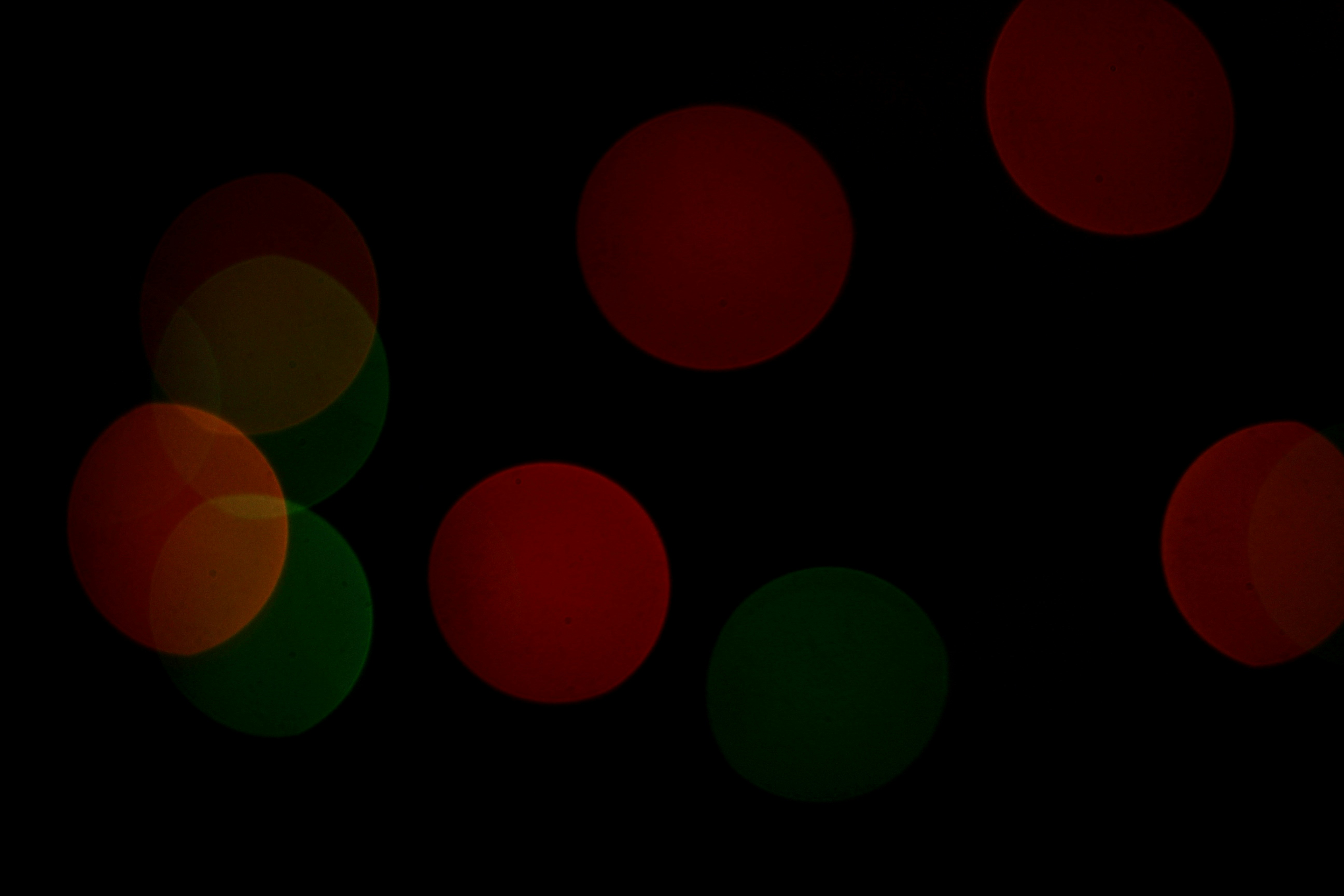 A close up of a red and green traffic light photo – Free Night Image on ...