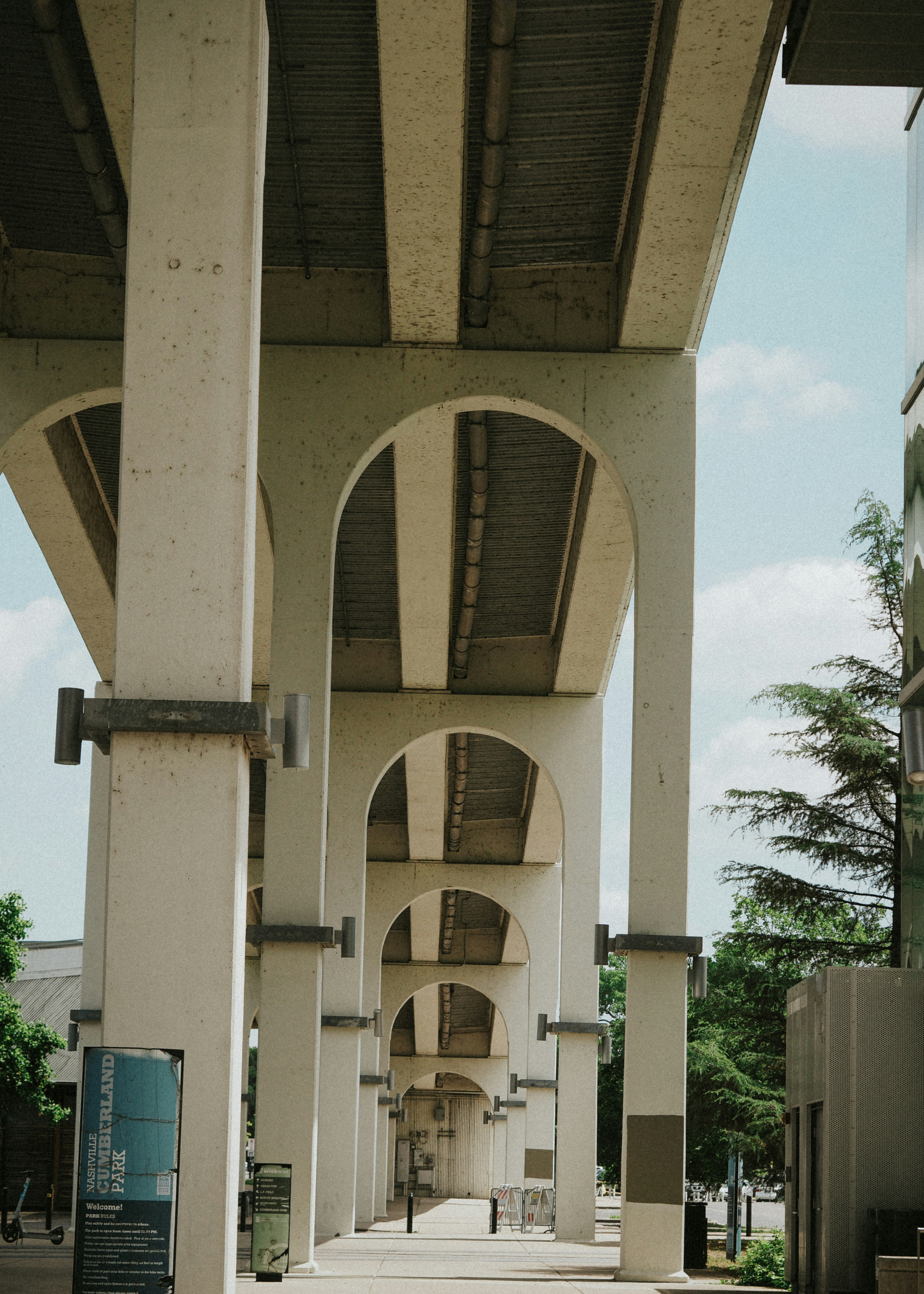 A walkway under a bridge with a sky background photo – Free Tennessee ...