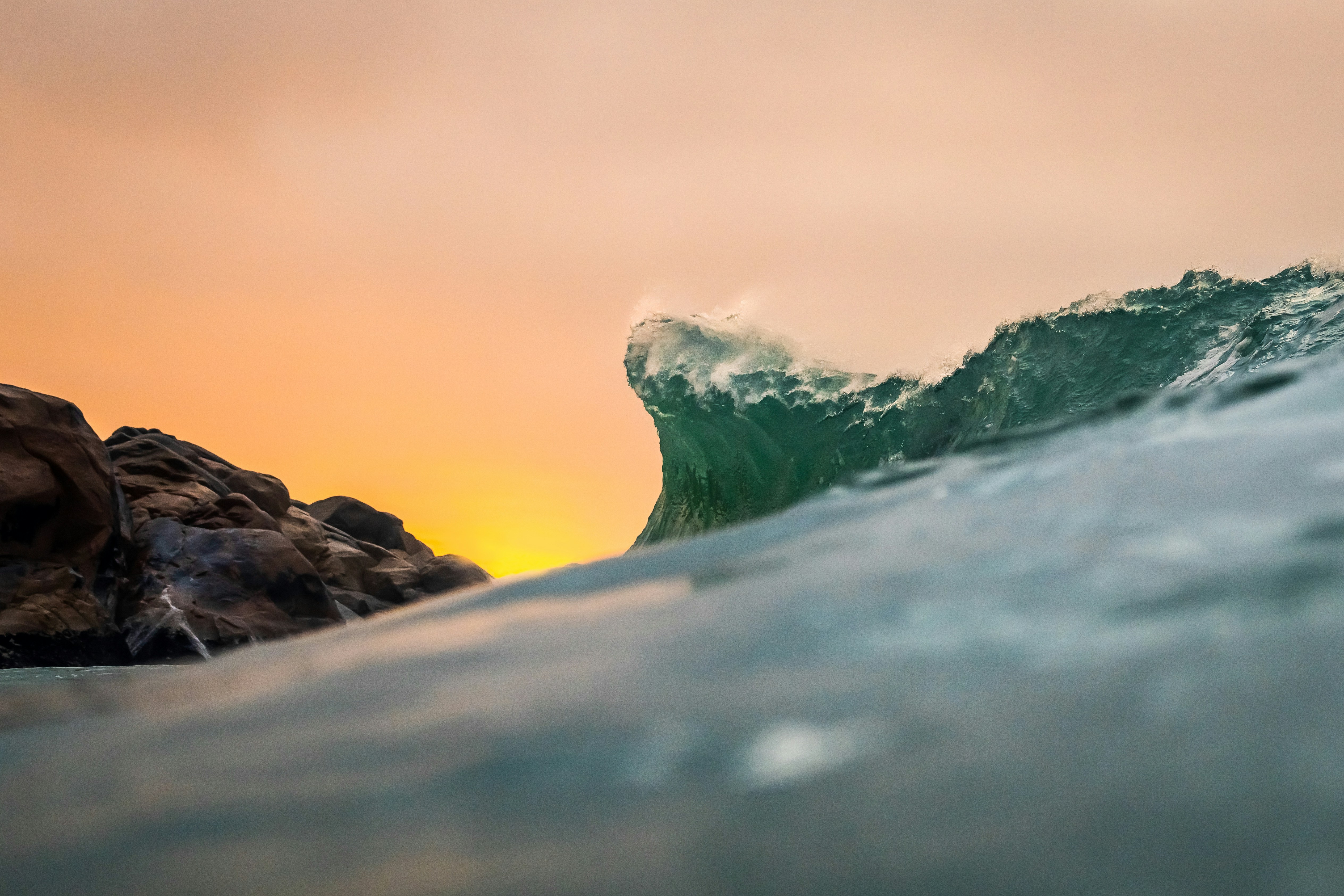A large wave is coming towards the shore photo – Free Australia Image ...