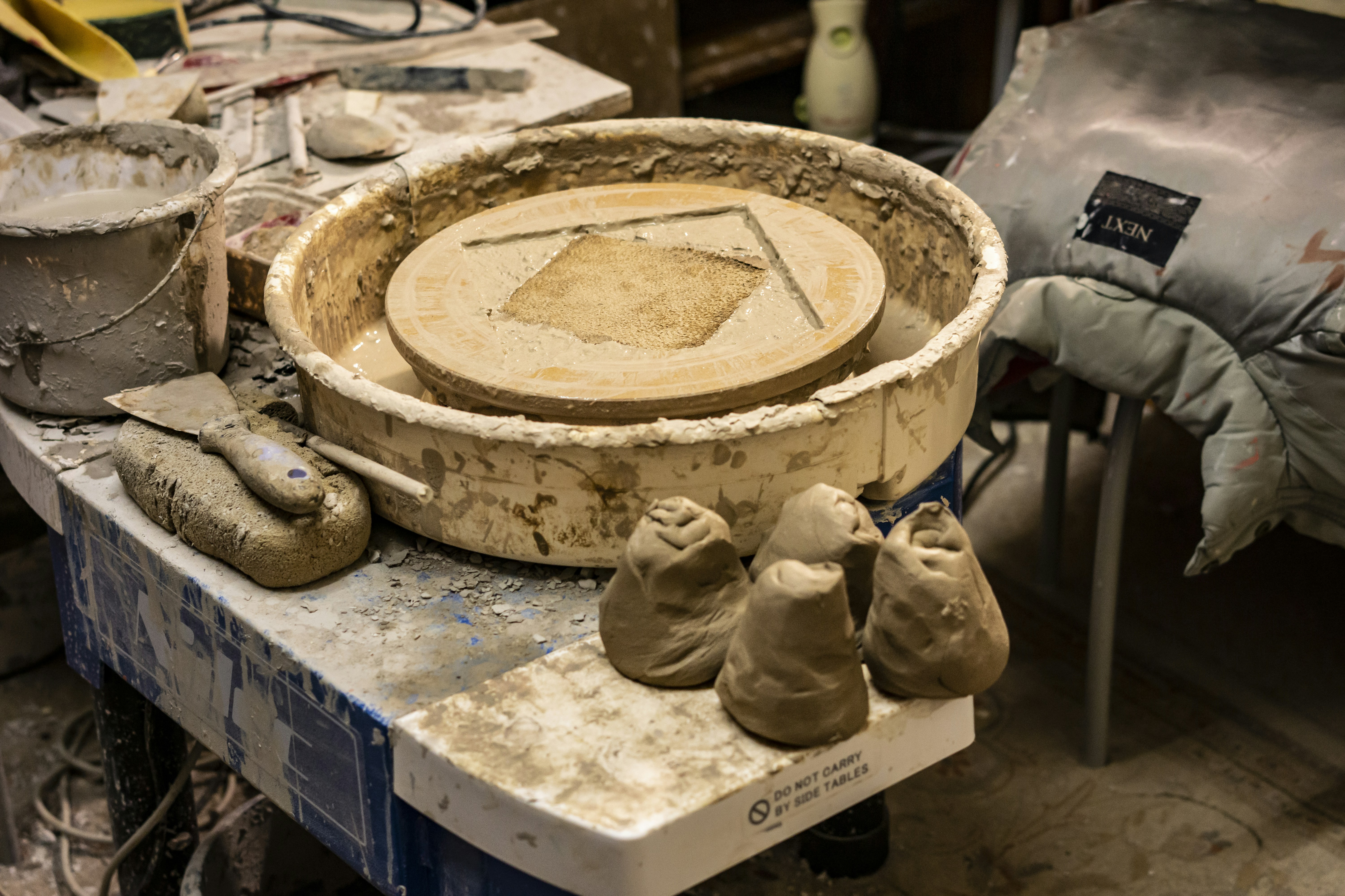 Dusty Studio, Fresh Wheel: A Circular Clay Dish Takes Shape