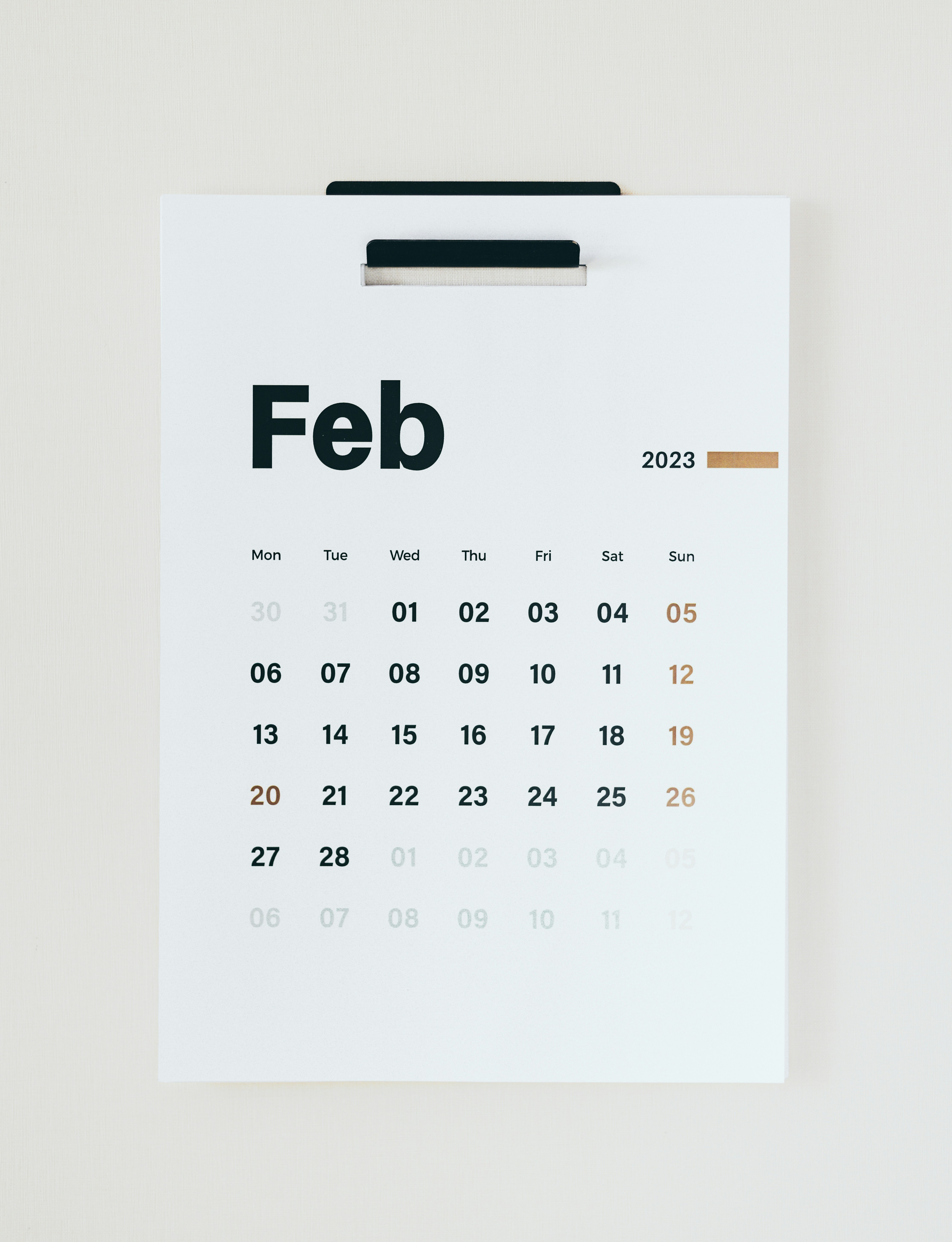 A calendar with the word feb on it photo – Free Calendar Image on Unsplash