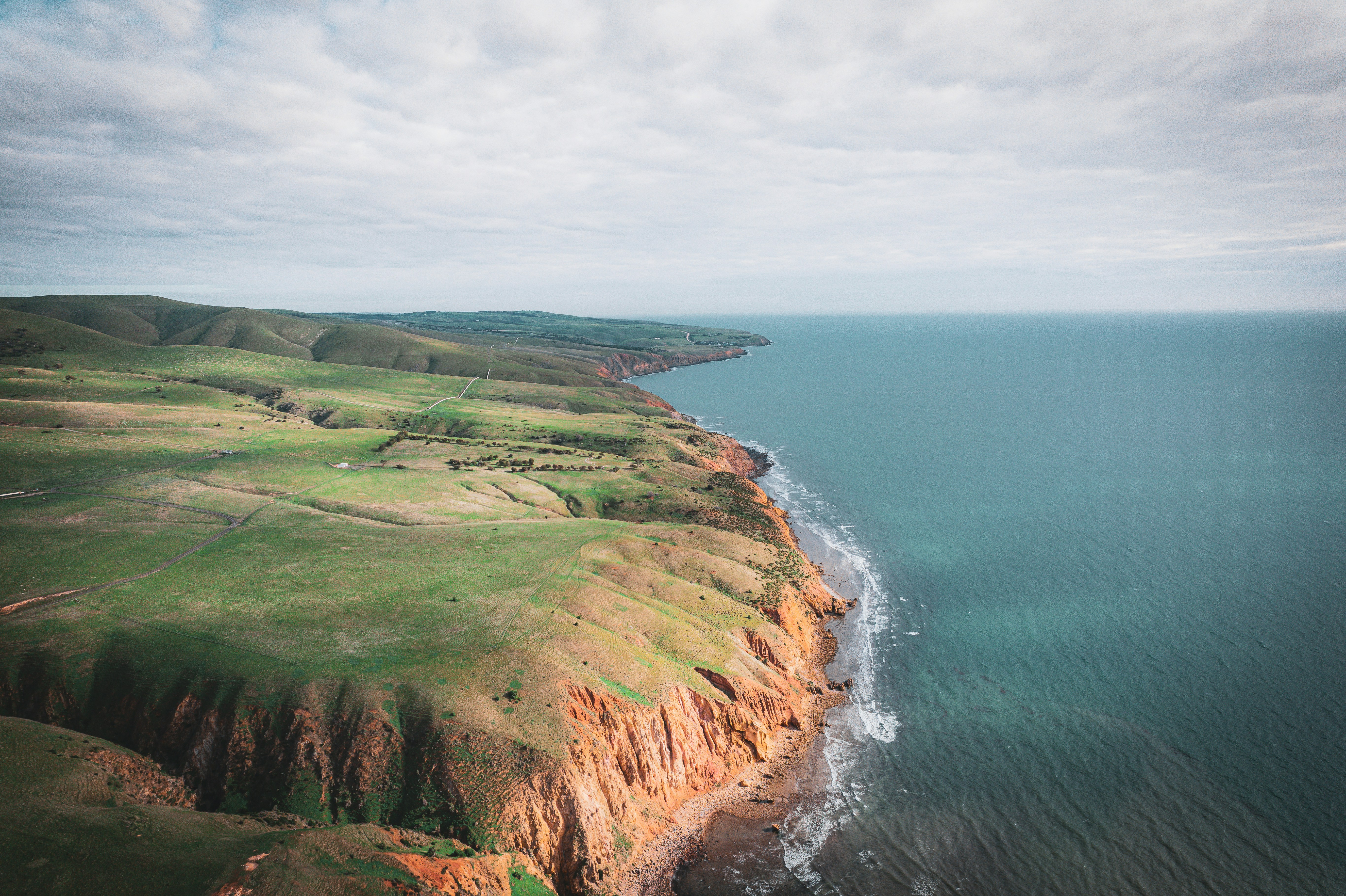 Eine Luftaufnahme des Ozeans und des Landes Foto – Kostenloses Bild zum ...