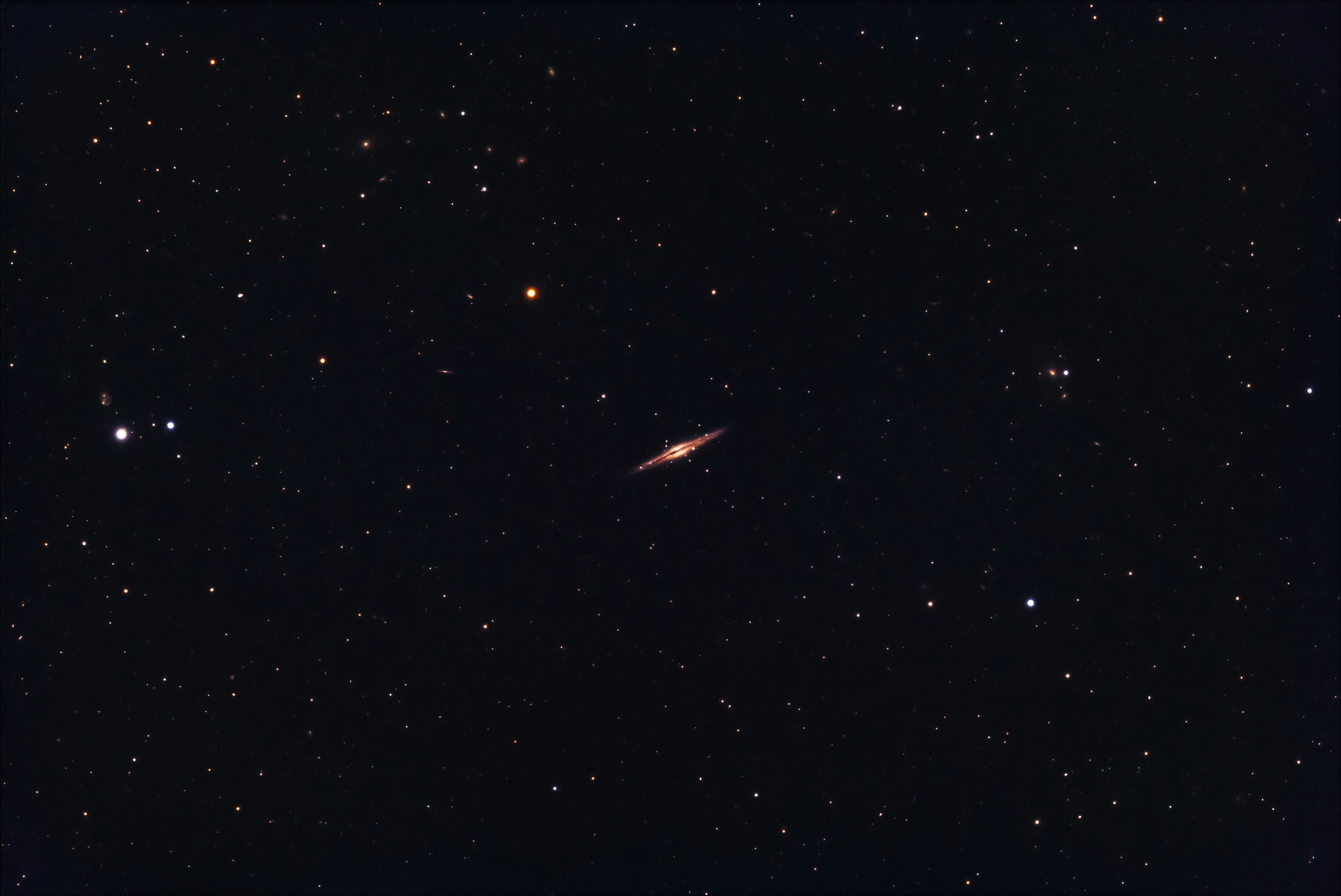 A very dark sky with some stars in it photo – Free Night Image on Unsplash