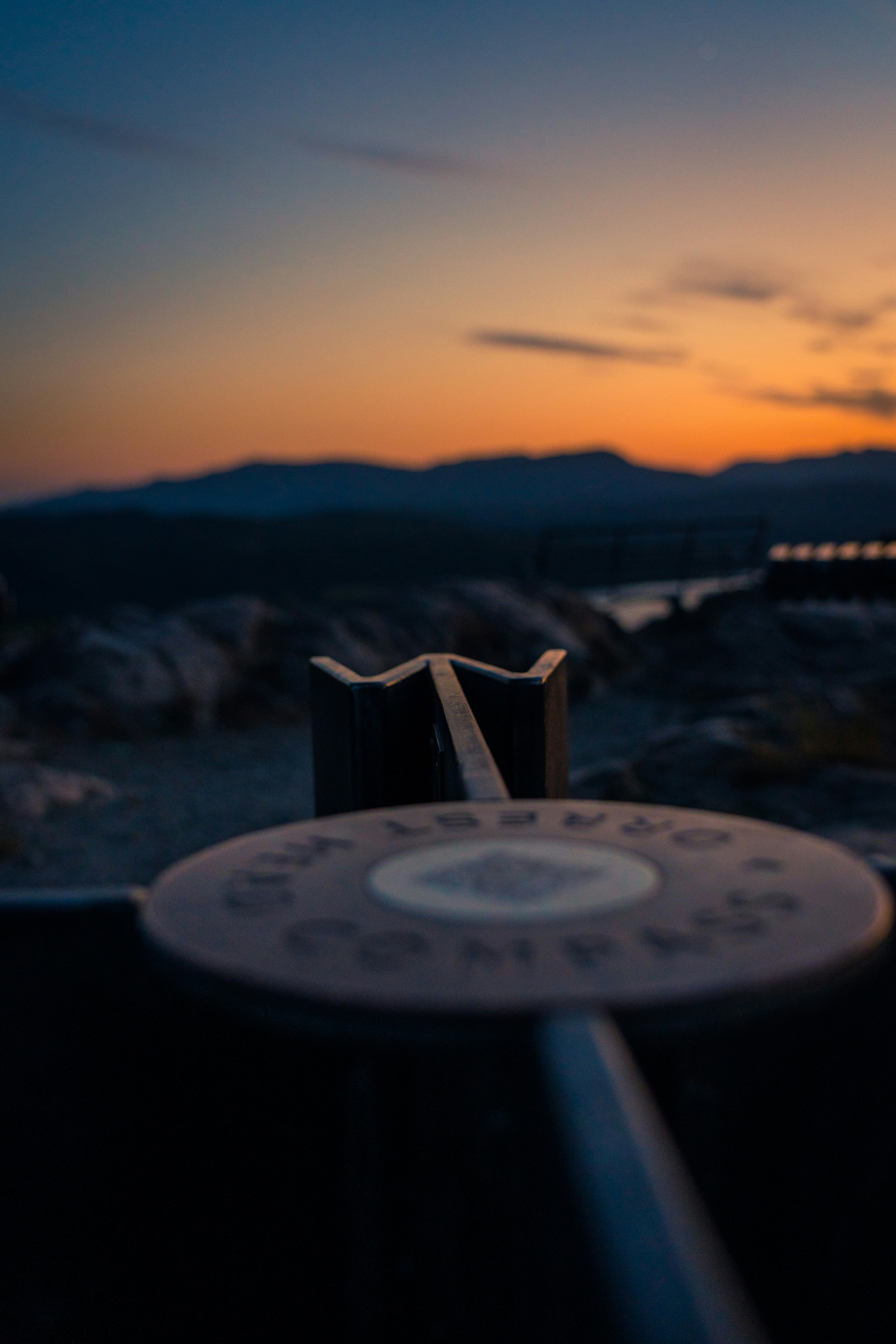 Dusk at the Lookout: The Viewfinder Reaches Toward a Quiet Horizon