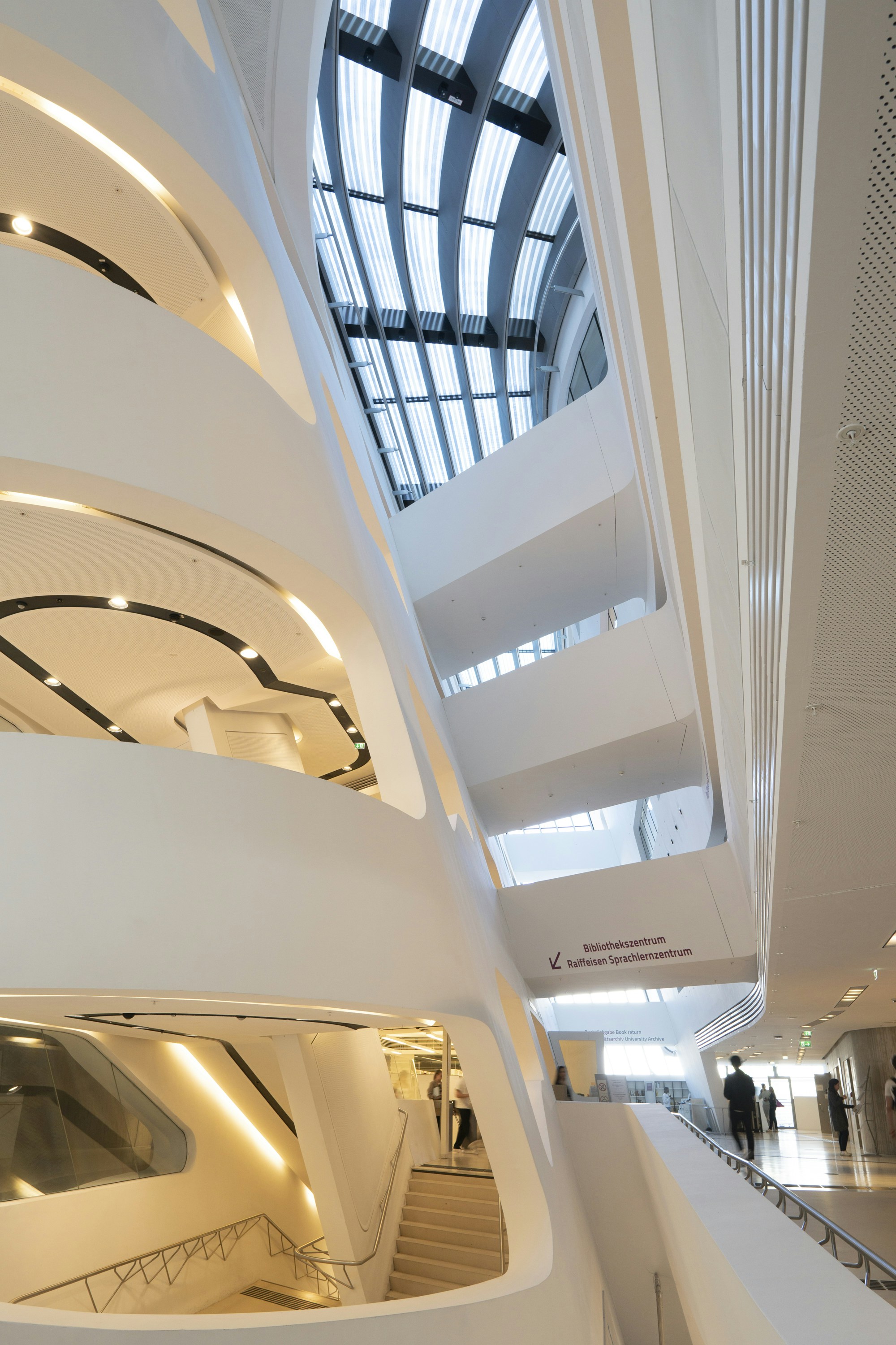 A very large building with a very high ceiling photo – Free ...