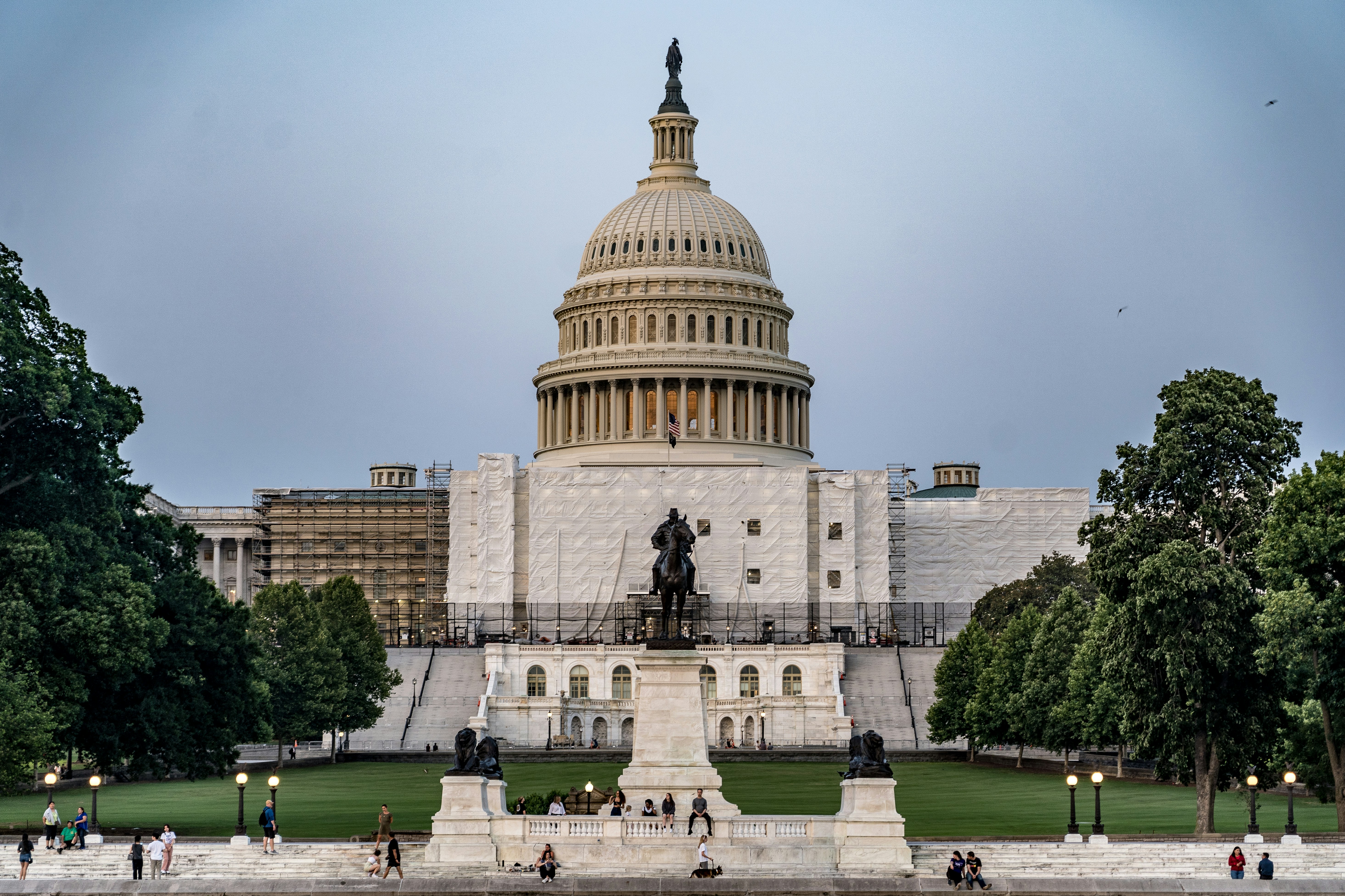 A view of the capitol building from across the water photo – Free ...