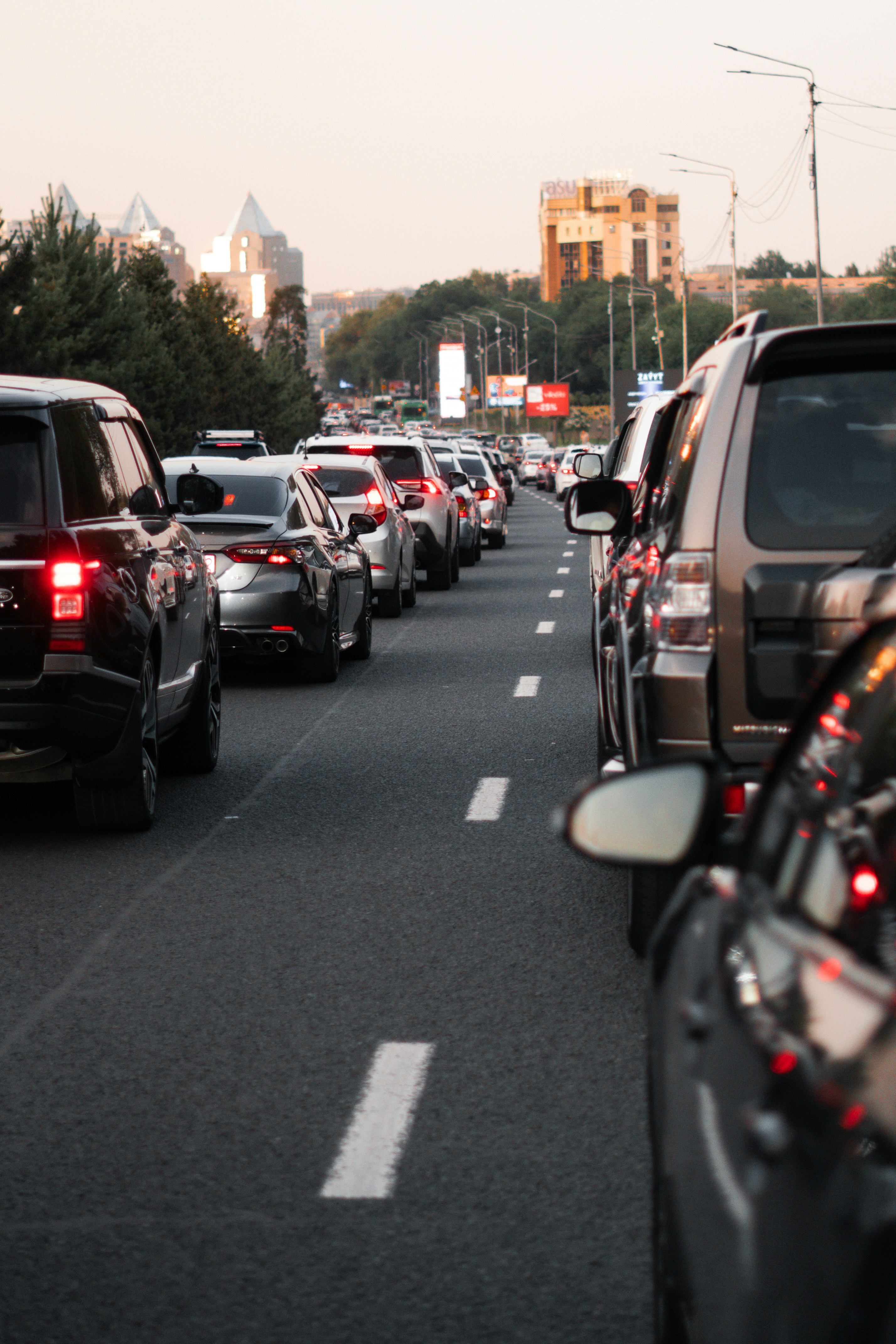 Traffic Congestion Pictures | Download Free Images on Unsplash
