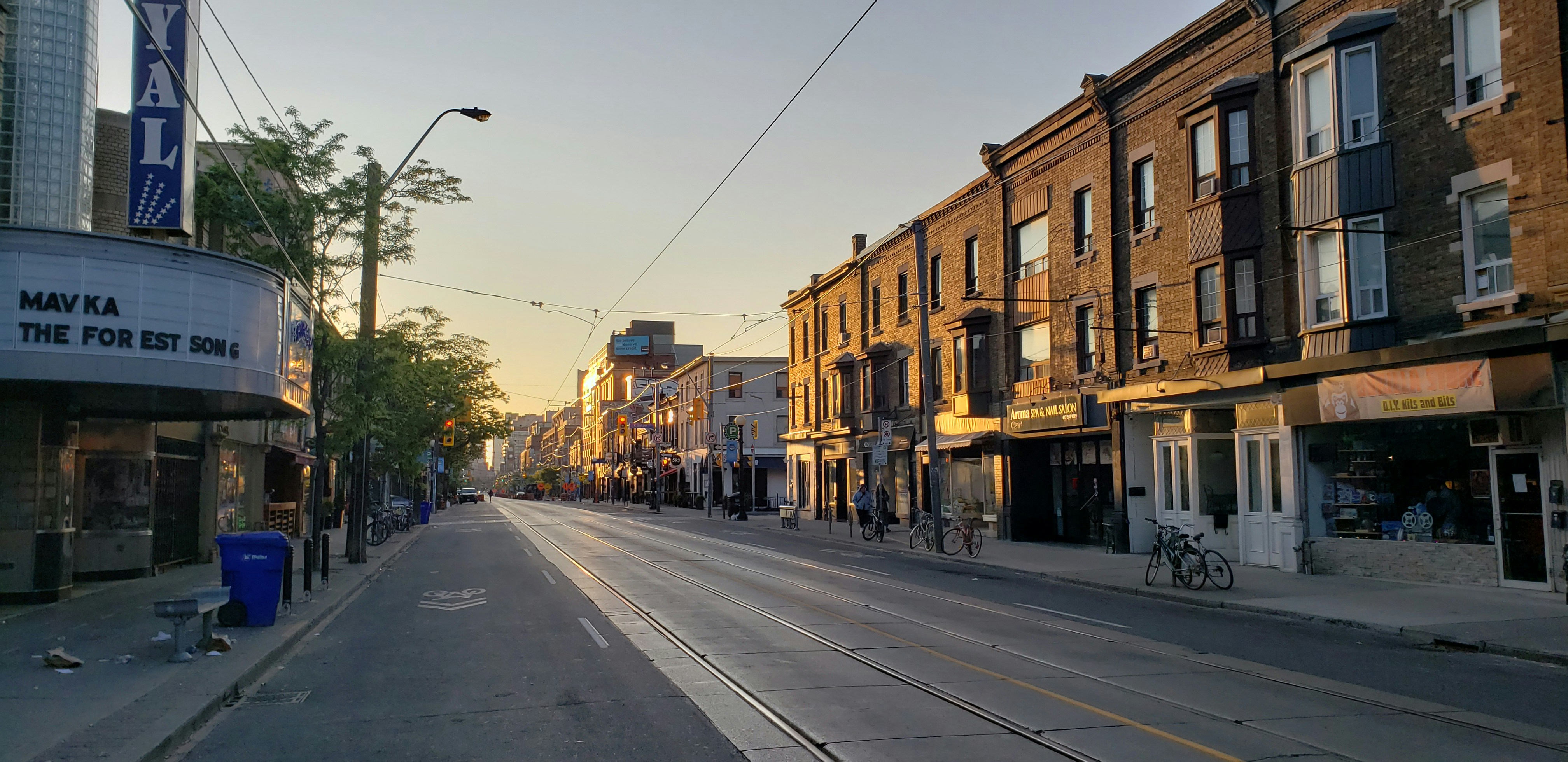 Early morning College Street in Toronto