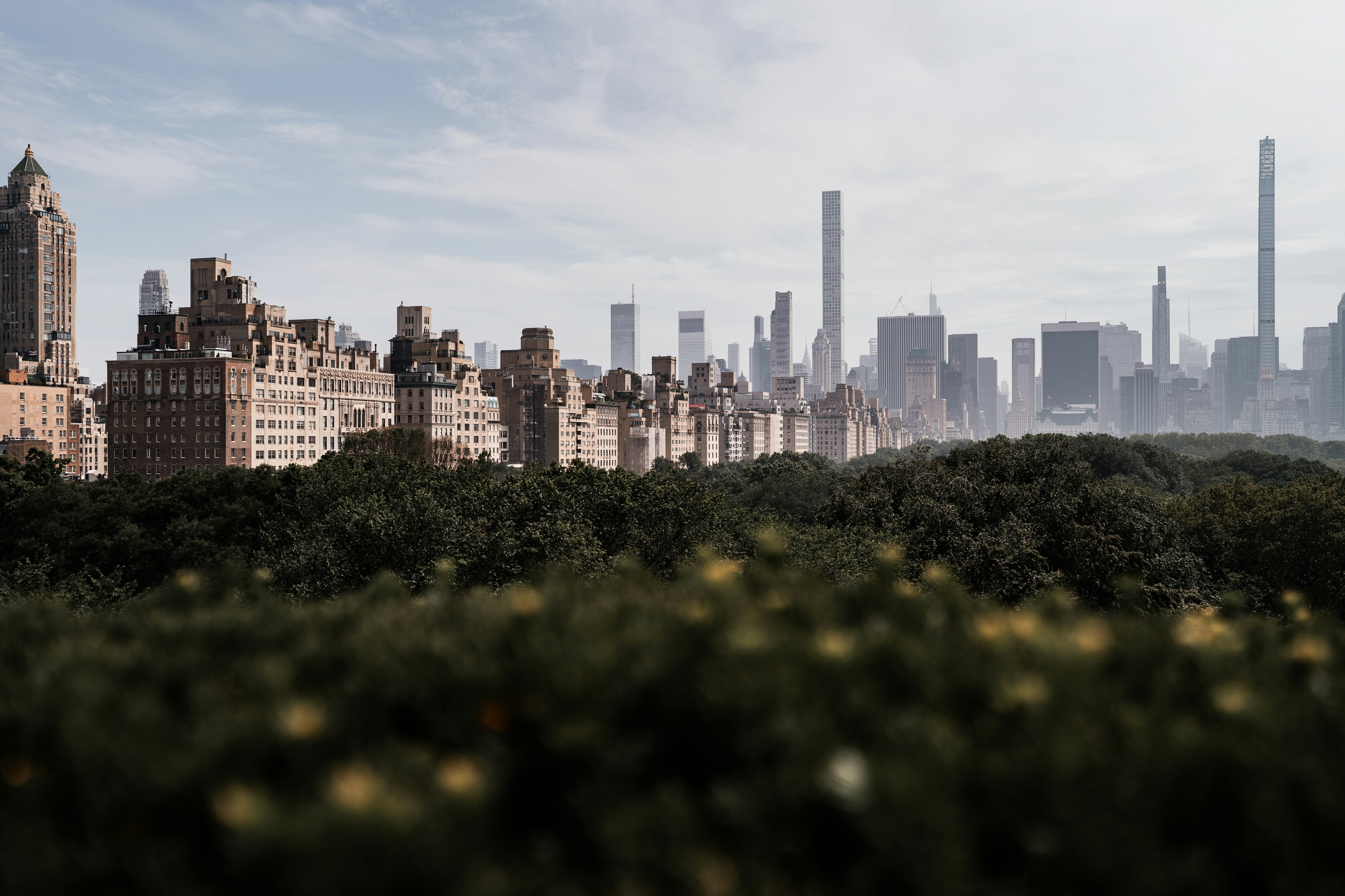 A view of a city skyline from a distance photo – Free Usa Image on Unsplash