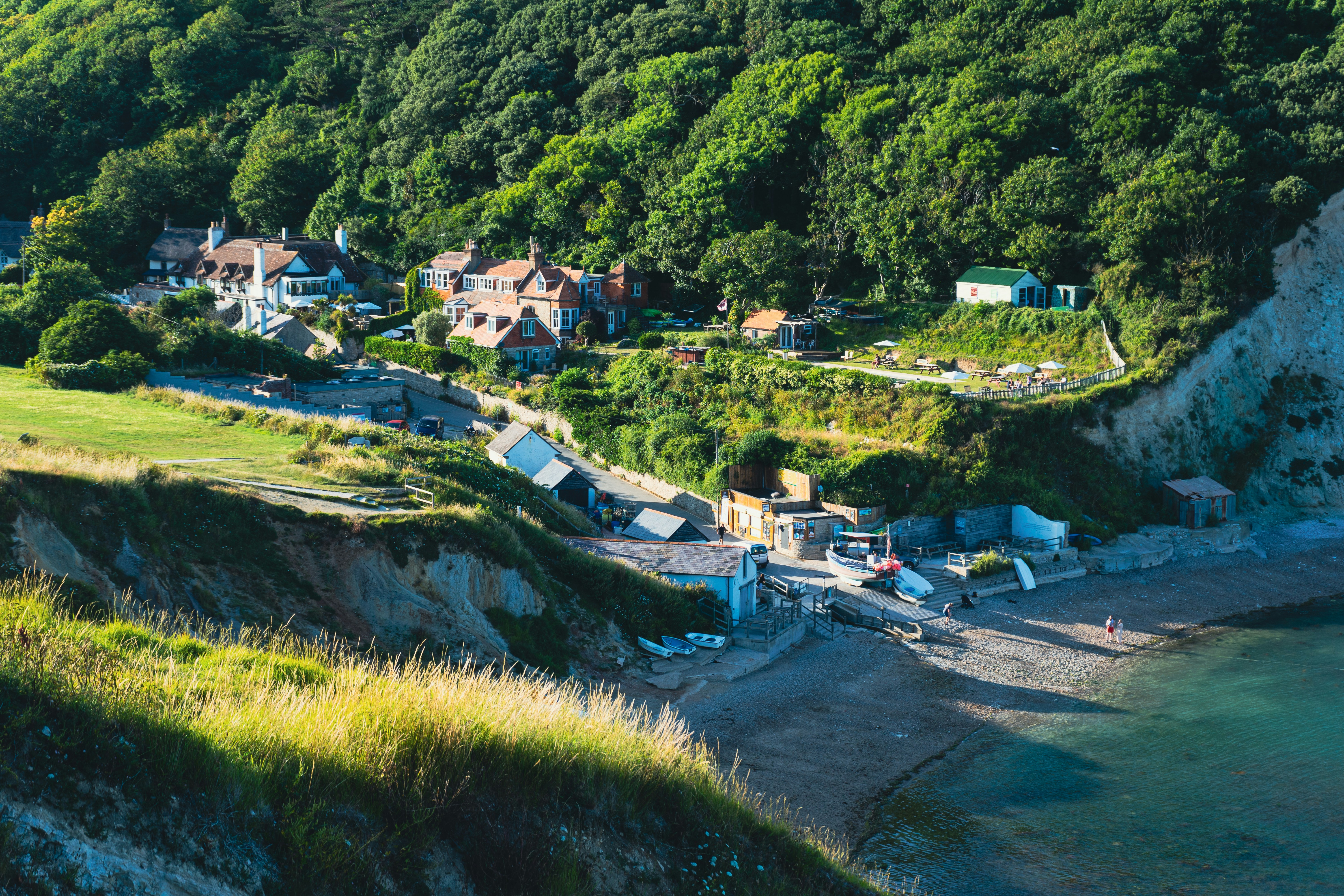 Secluded Coastal Haven: A Glimpse of Tranquility