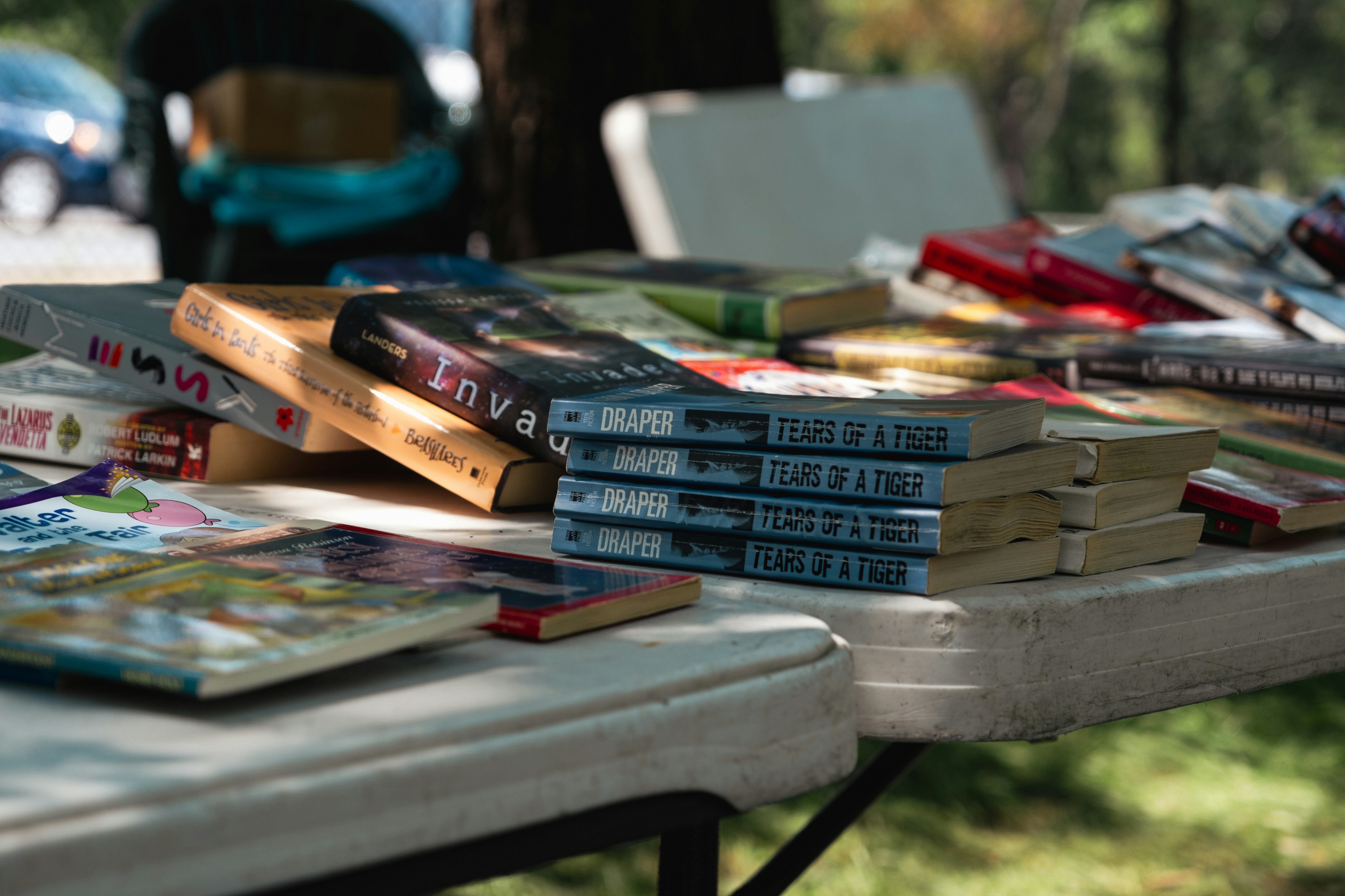 A bunch of books that are sitting on a table photo – Free Stack of ...