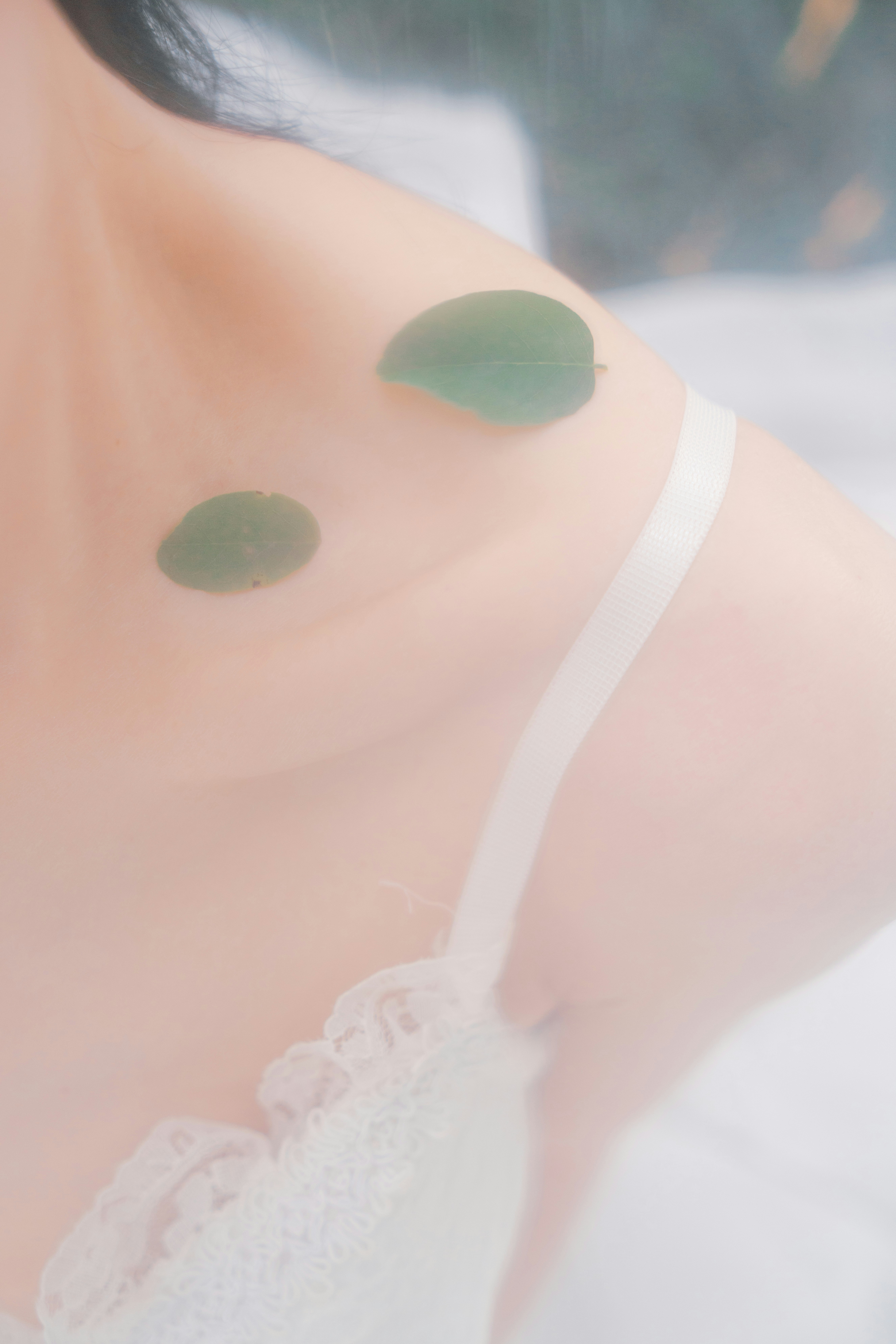 Fog-Kissed Shoulder: Leaves, Lace, and Quiet Light