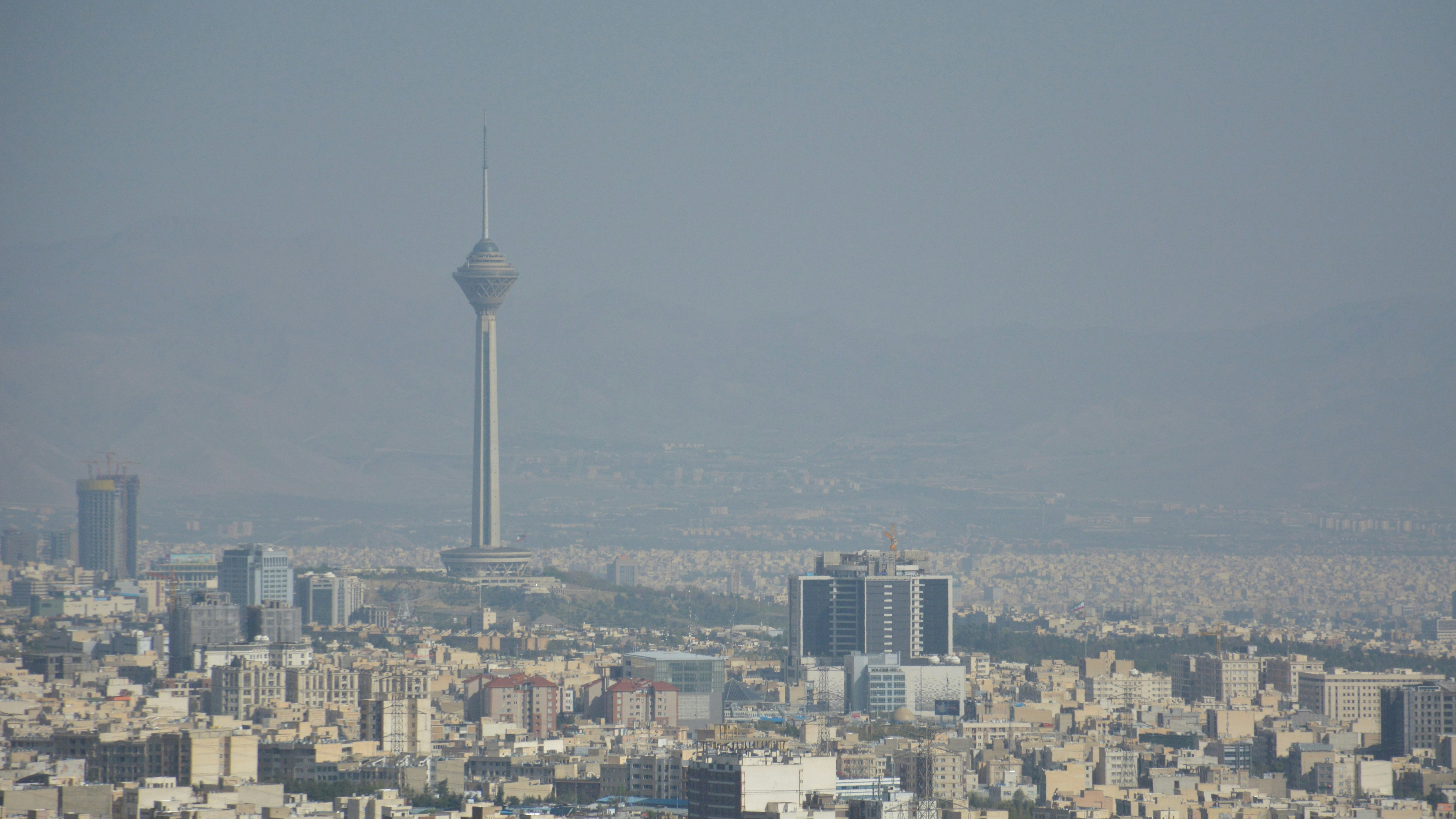 A view of a city with tall buildings photo – Free Tehran Image on Unsplash