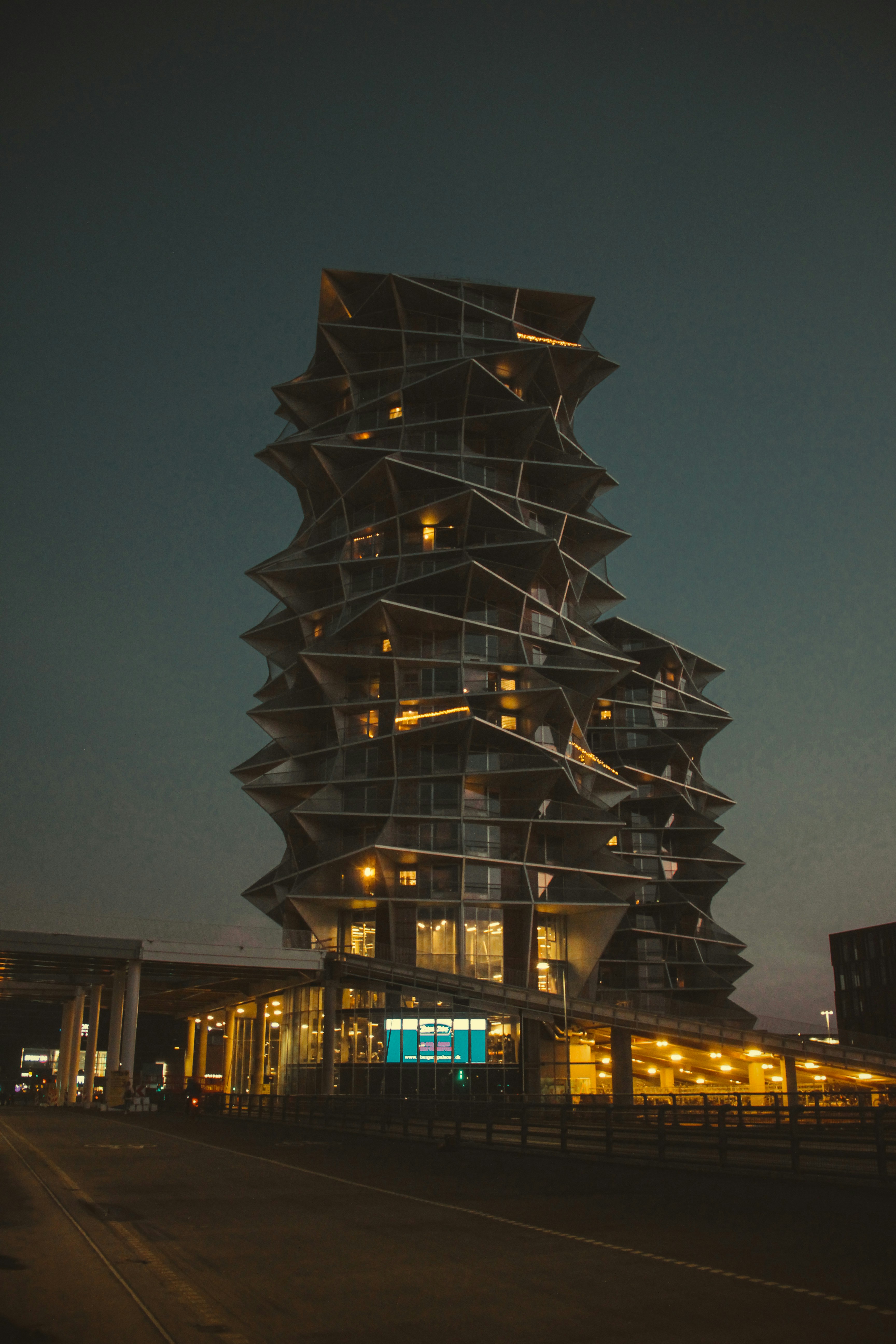 Hexa-Stack: Nighttime Geometry of the Spiral Edifice