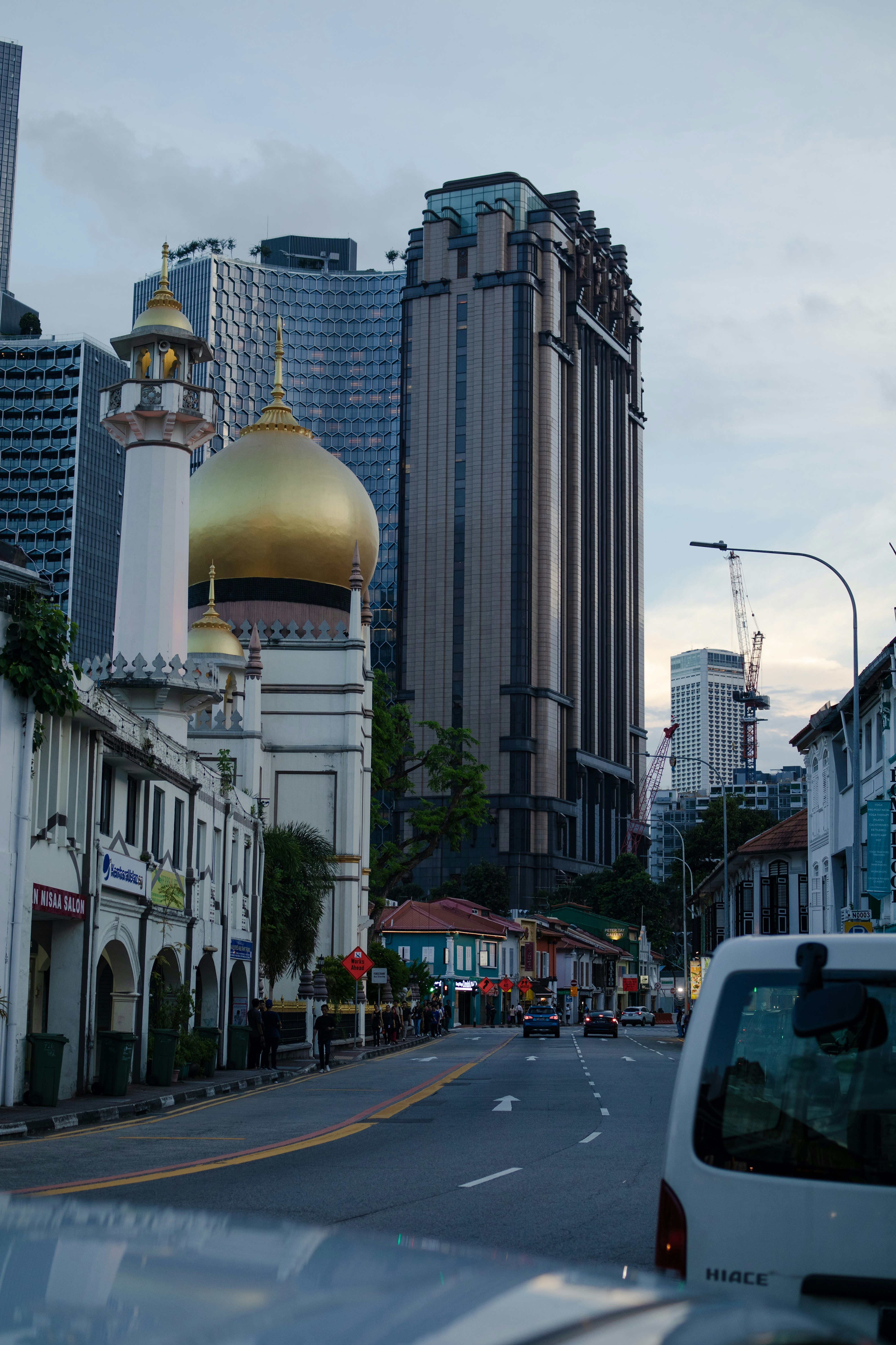 Golden Dome Among Glass Giants: A Street-Level City Portrait
