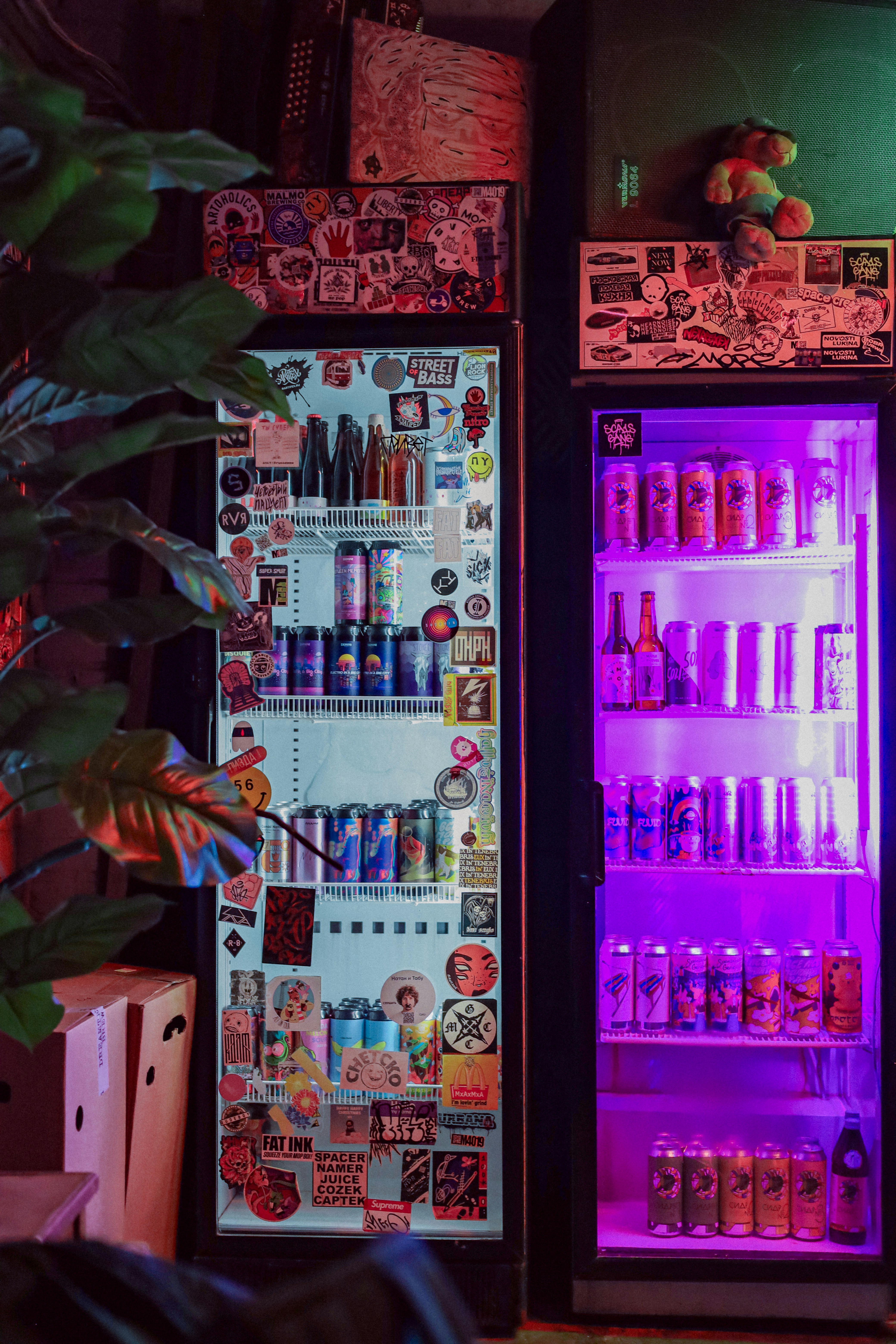 A vending machine with a lot of drinks in it photo – Free Shelf Image ...