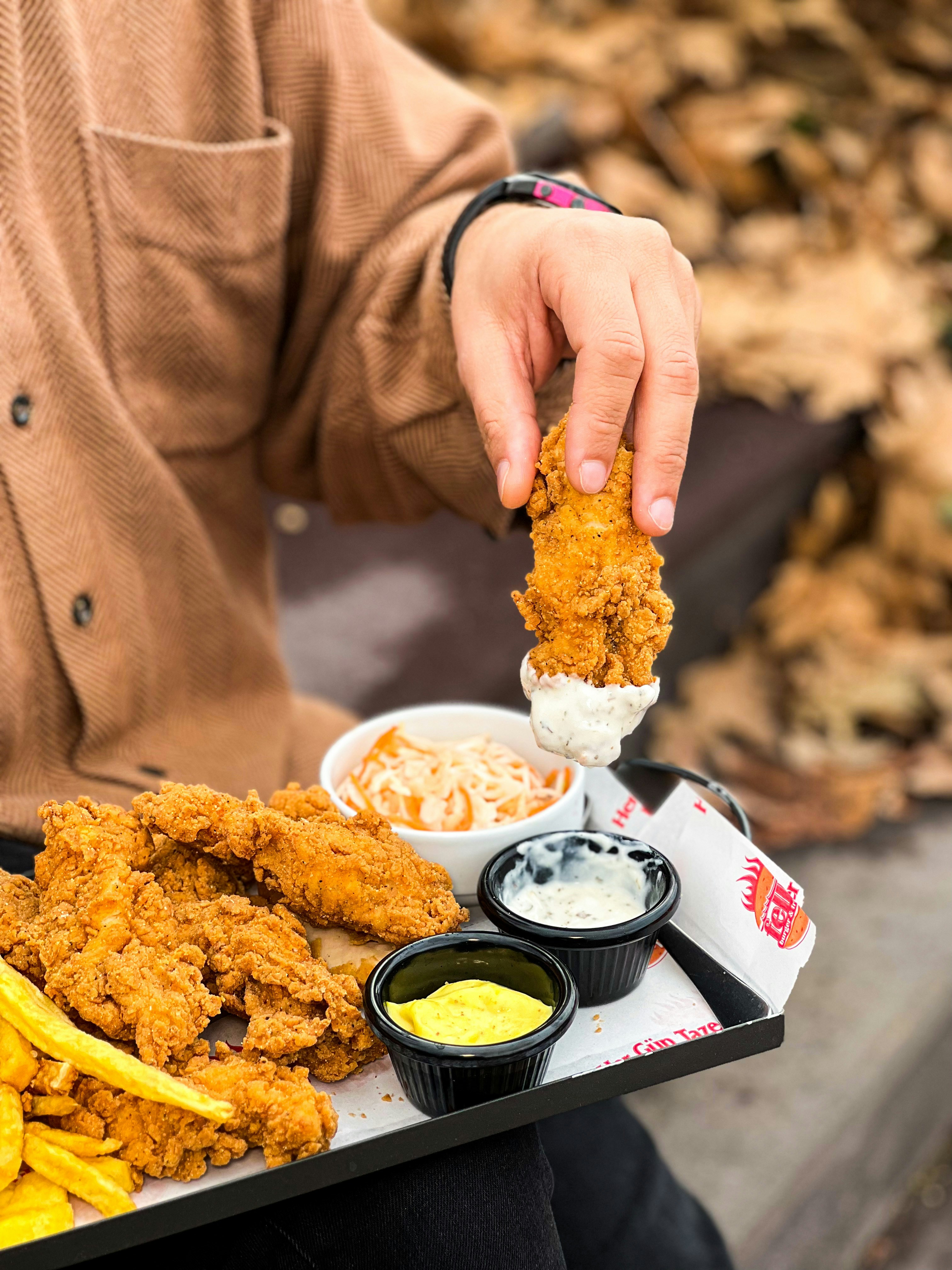 Autumn Light Crunch: Hand-Dipped Fried Chicken and Dipping Trio on a Tray