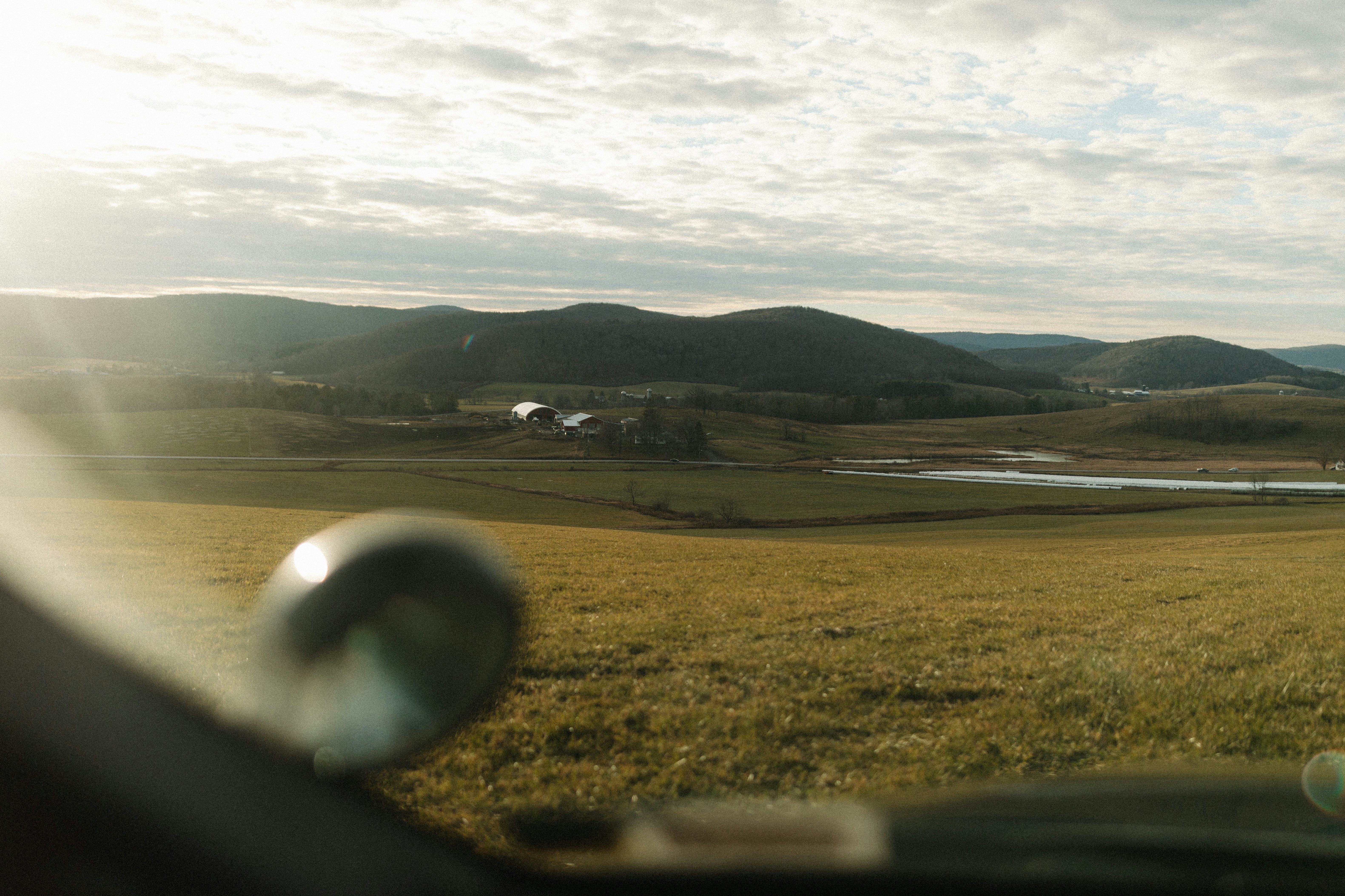 Une vue d’un champ à partir d’un véhicule photo – Photo Champ Gratuite ...