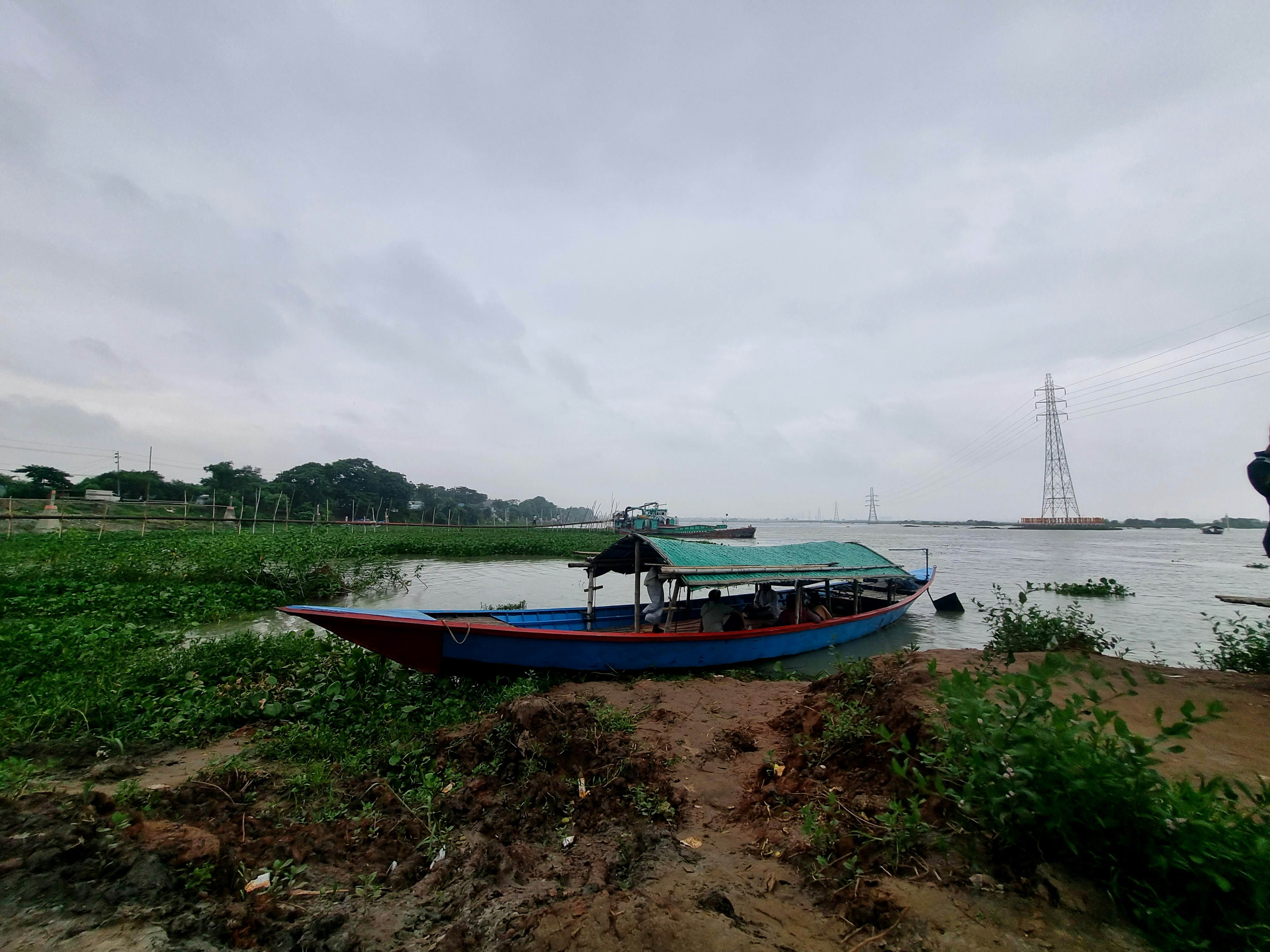 Photo by Mehedi Hassan Palash with Samsung Galaxy S21