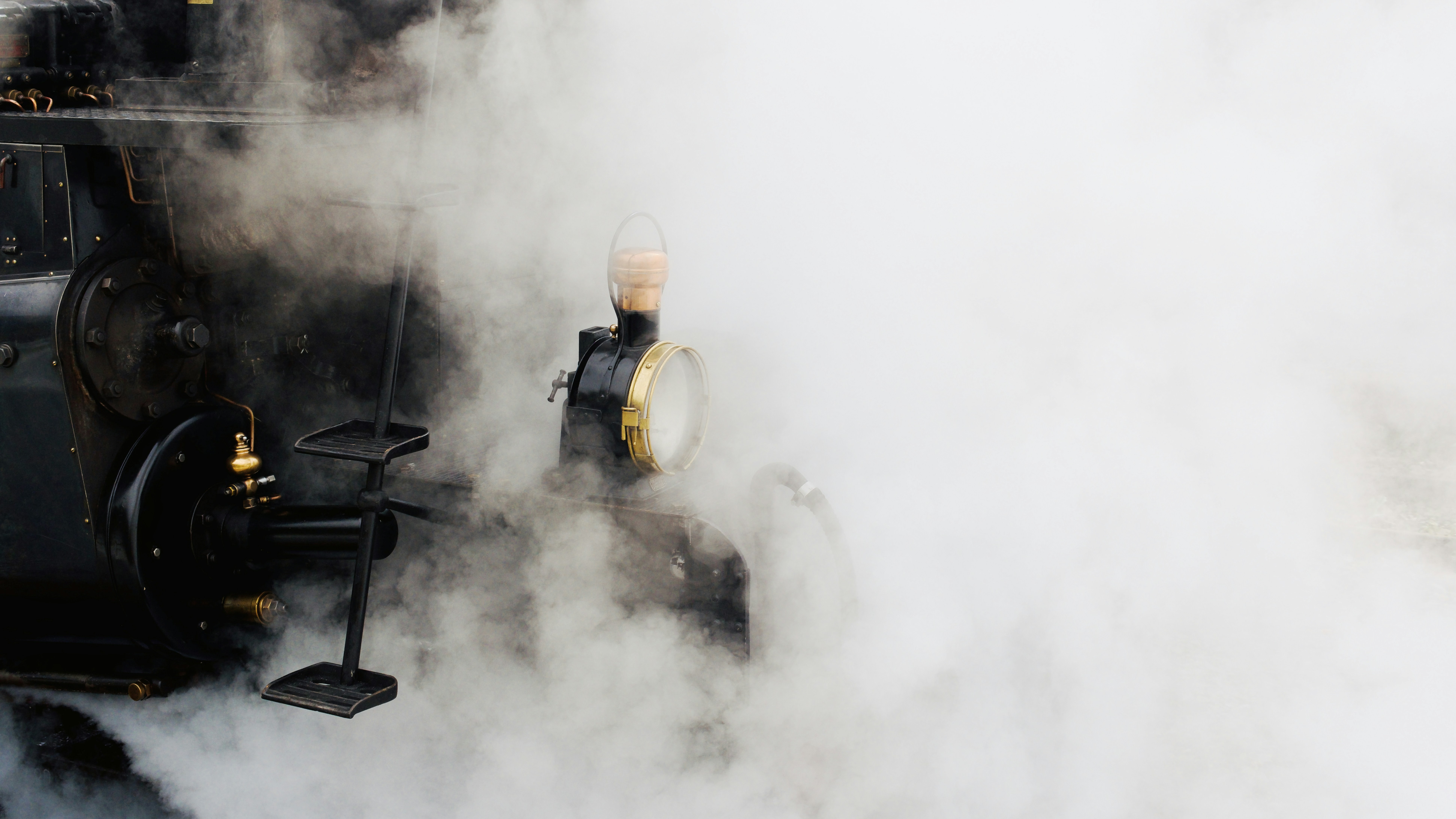 A steam engine with smoke coming out of it photo – Free Switzerland ...