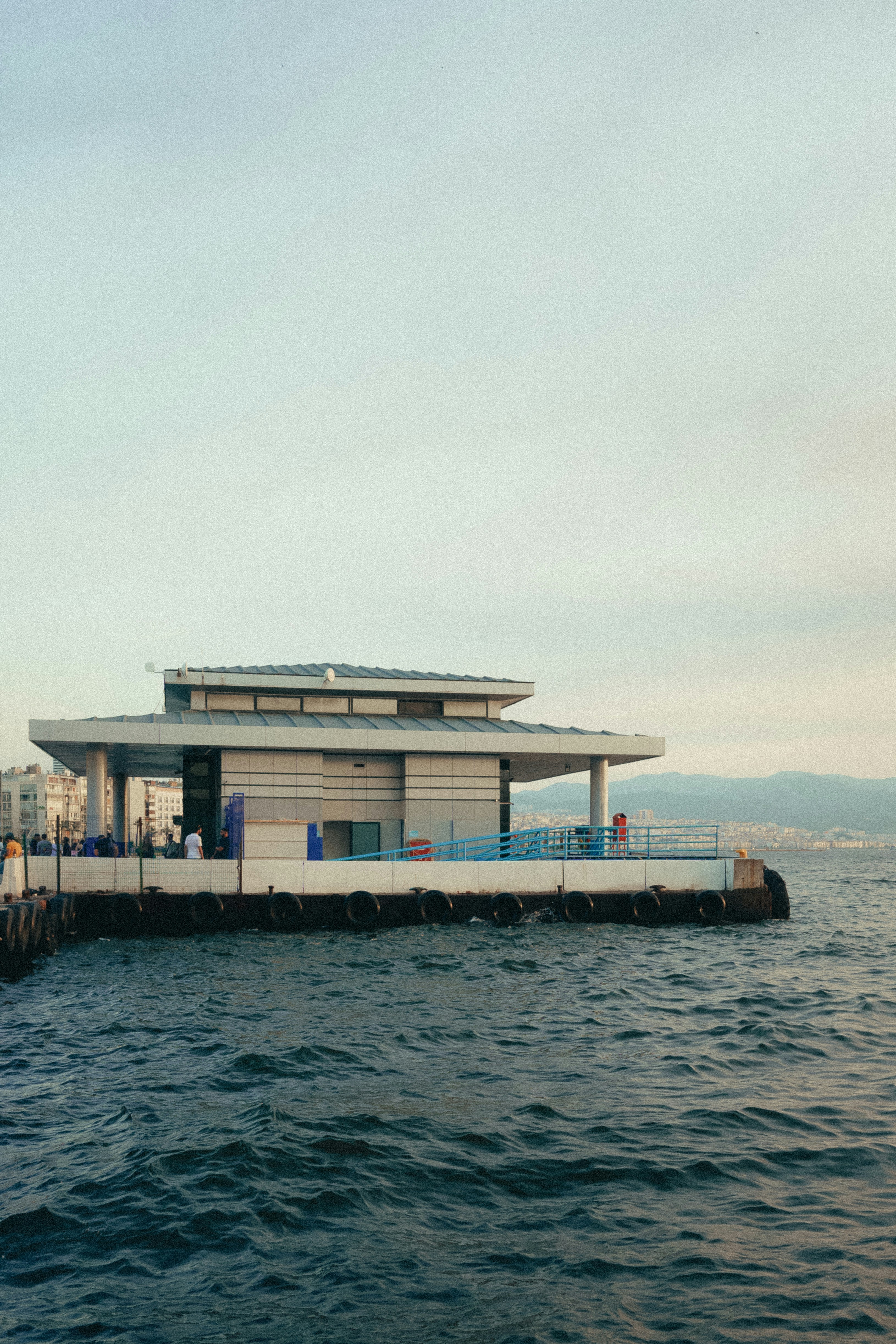 Pierfront Pavilion: Quiet Geometry at the Edge of Sea