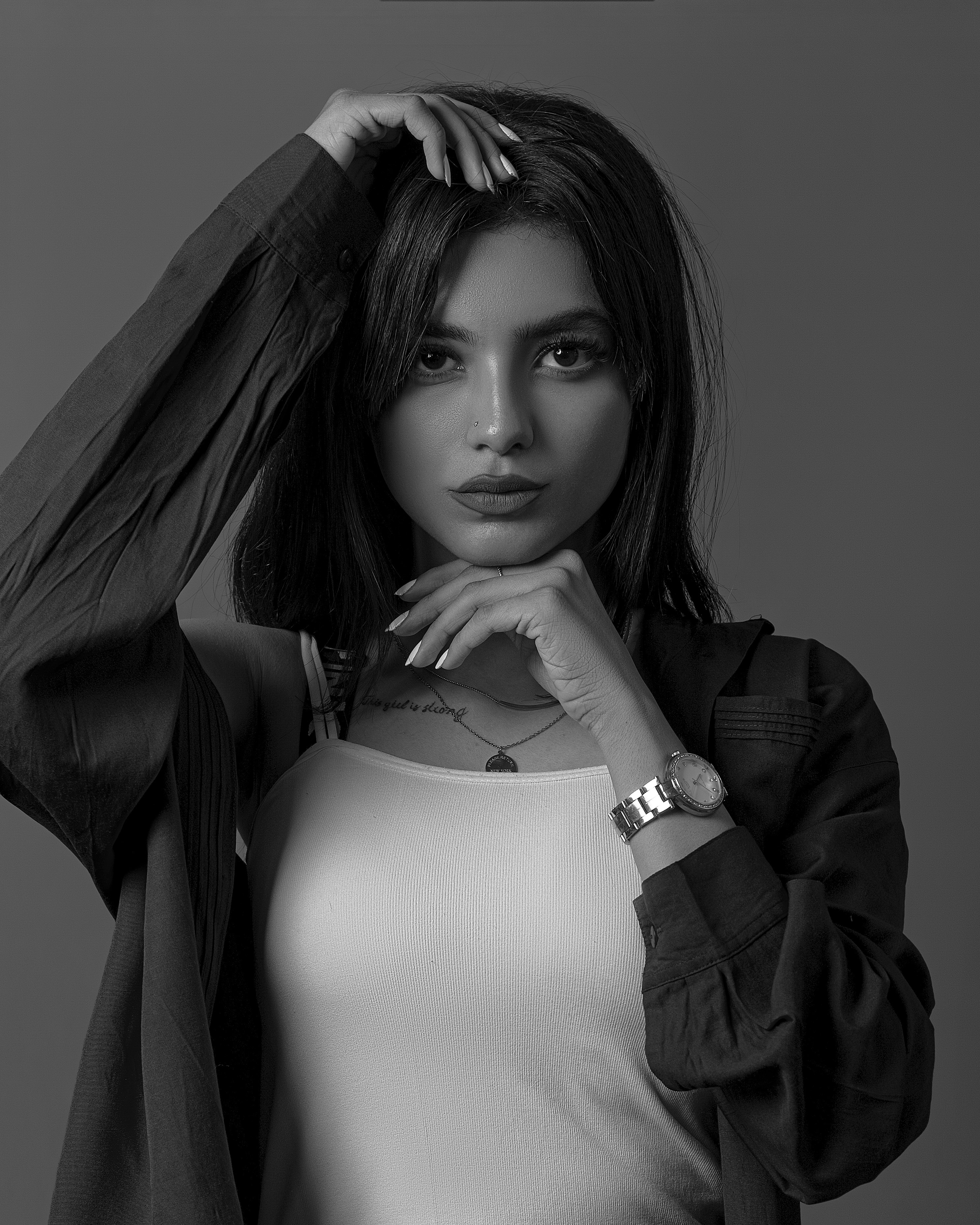 A black and white photo of a woman photo – Free Iran Image on Unsplash