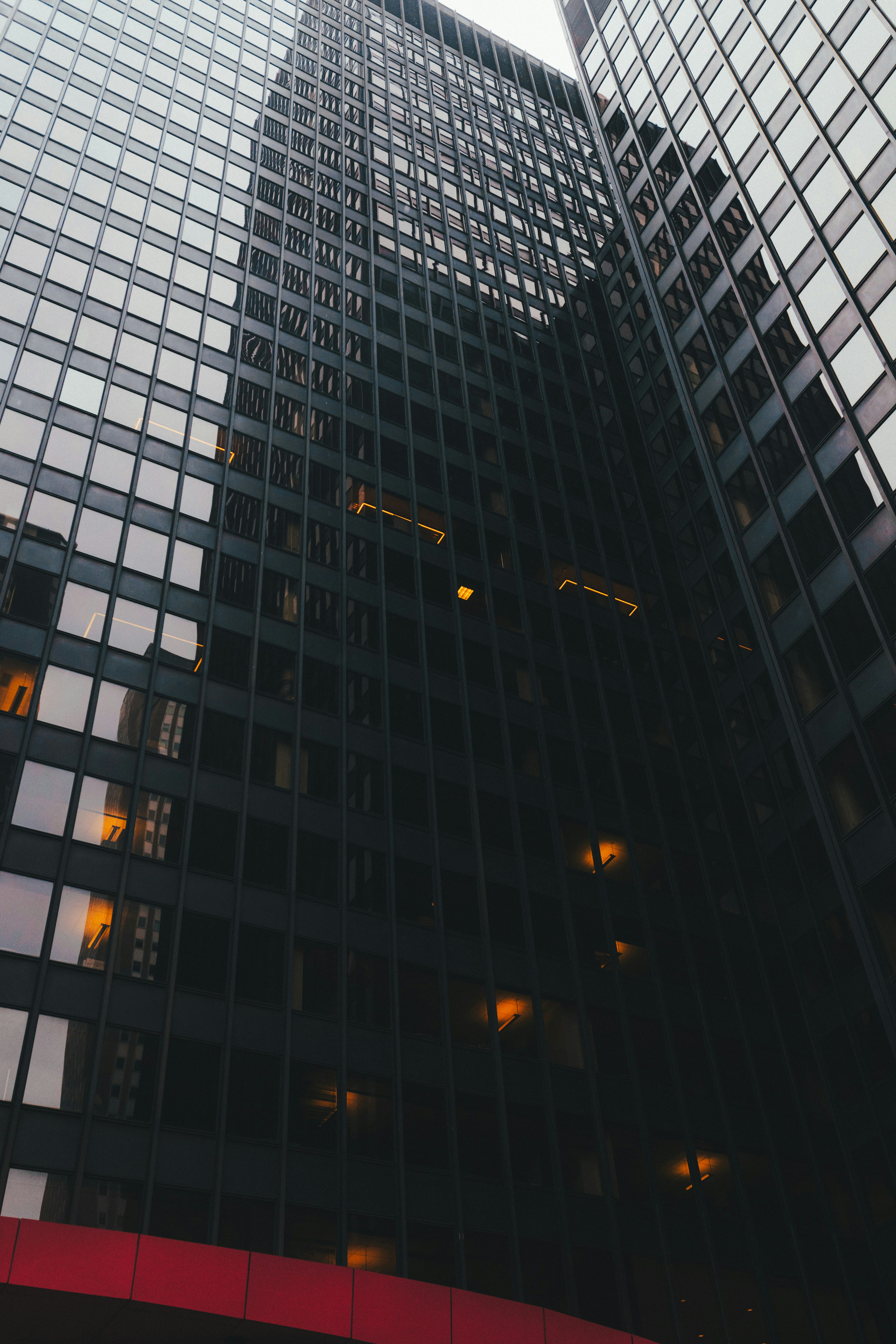 A very tall building with lots of windows photo – Free Chica Image on ...