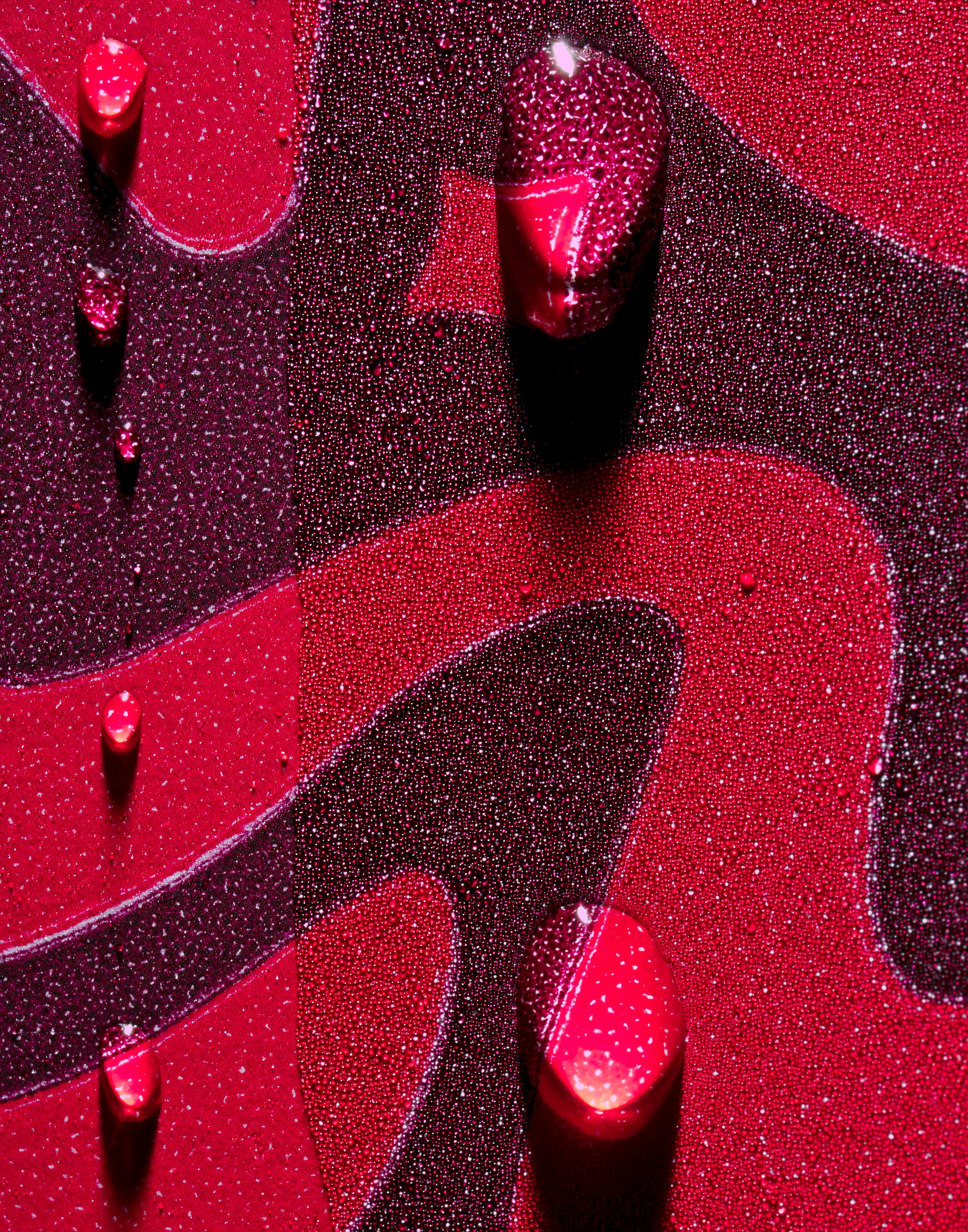 Chromatic Droplets on Textured Canvas
