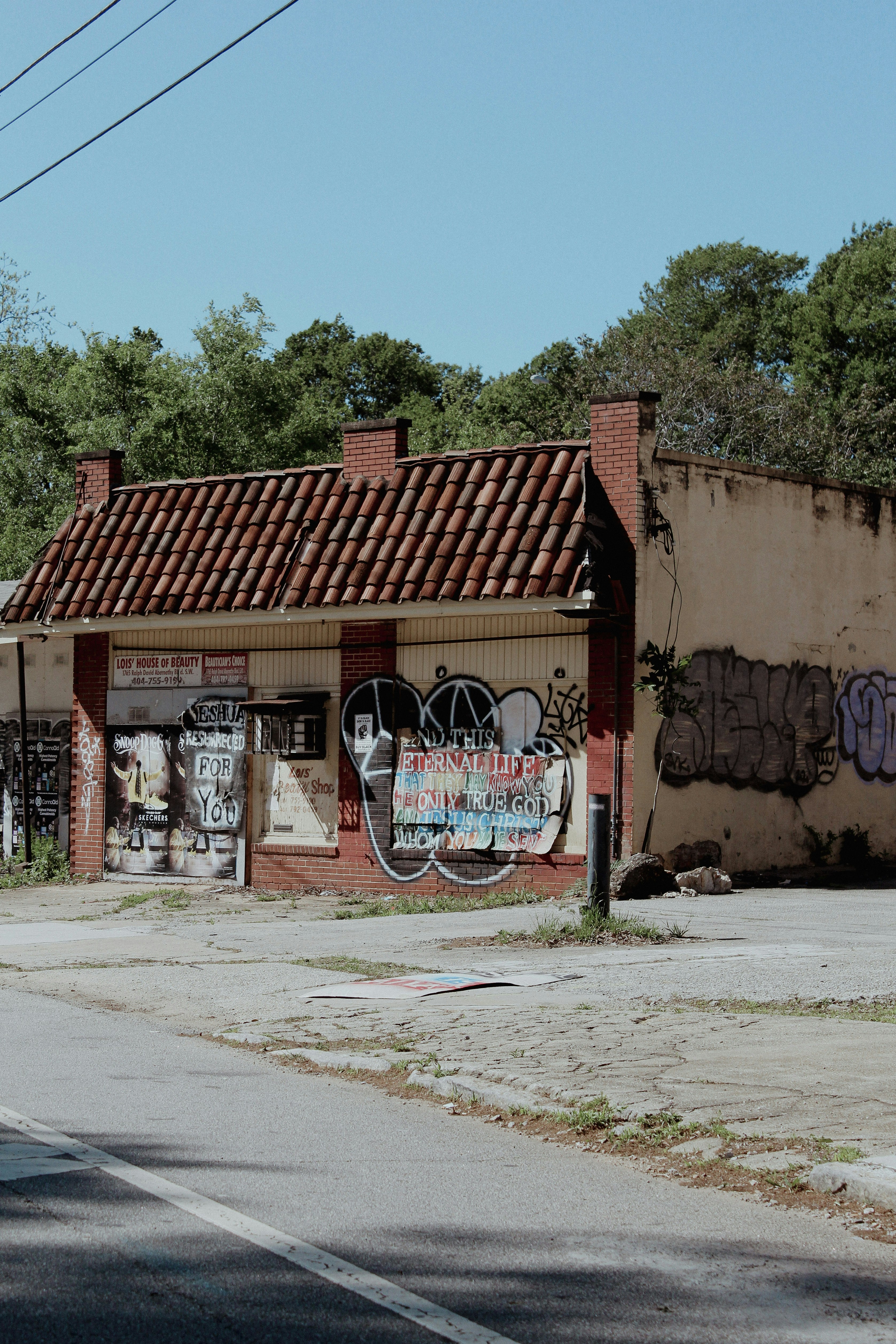 Beautiful Clutter, 2023