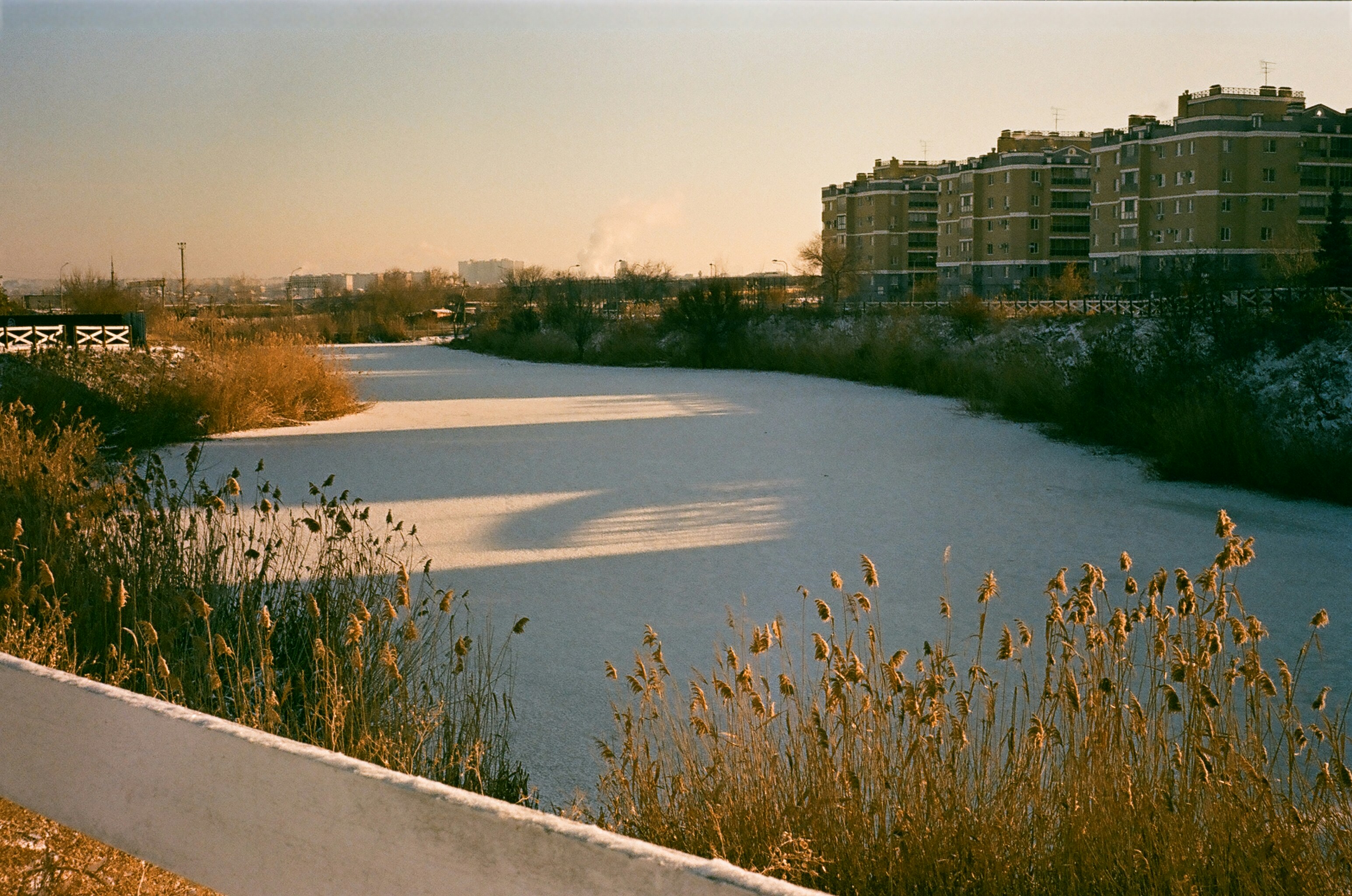 camera: olympus trip 35 film: fujifilm xtra 400