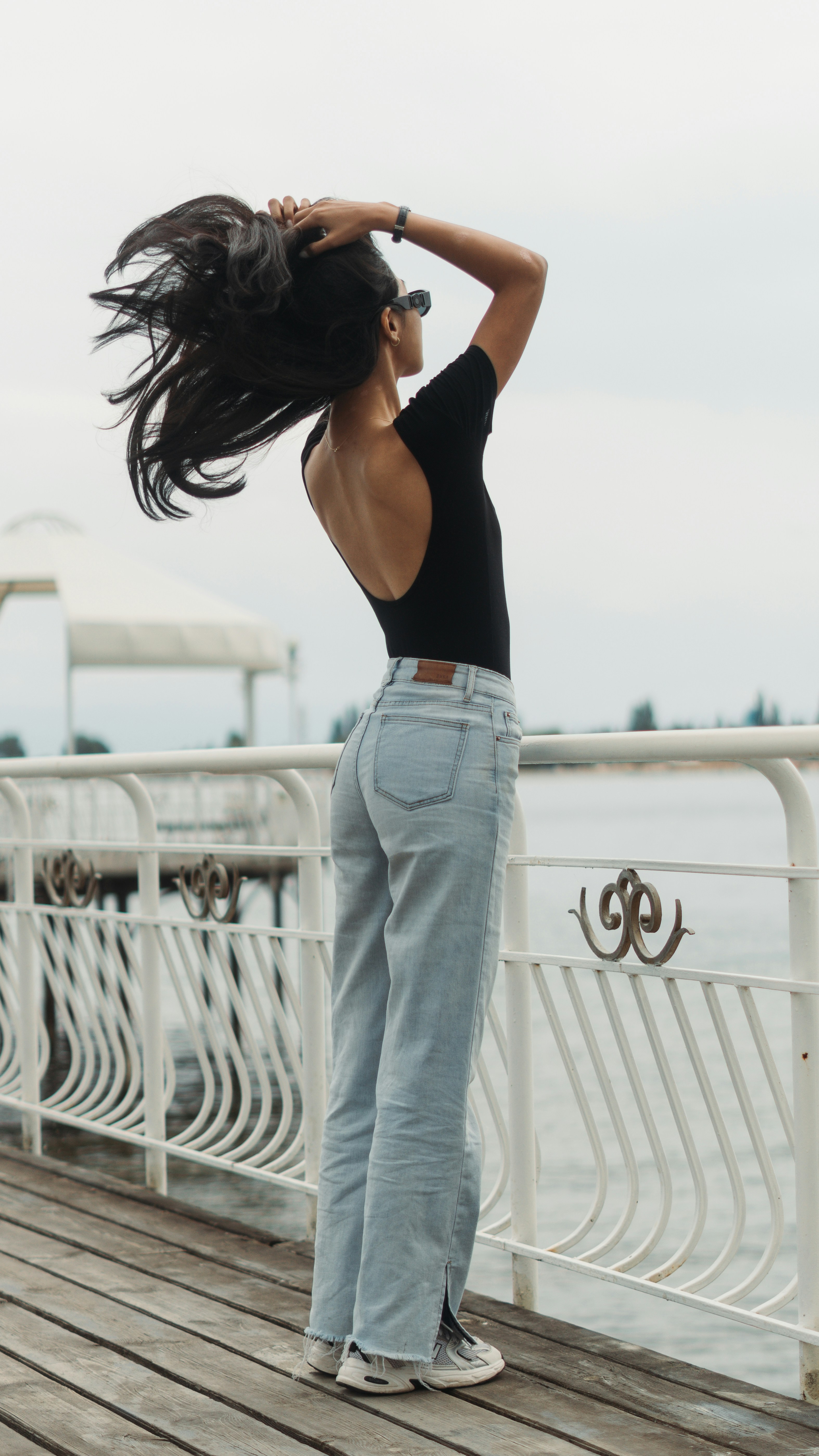 Back Pose Pictures | Download Free Images on Unsplash