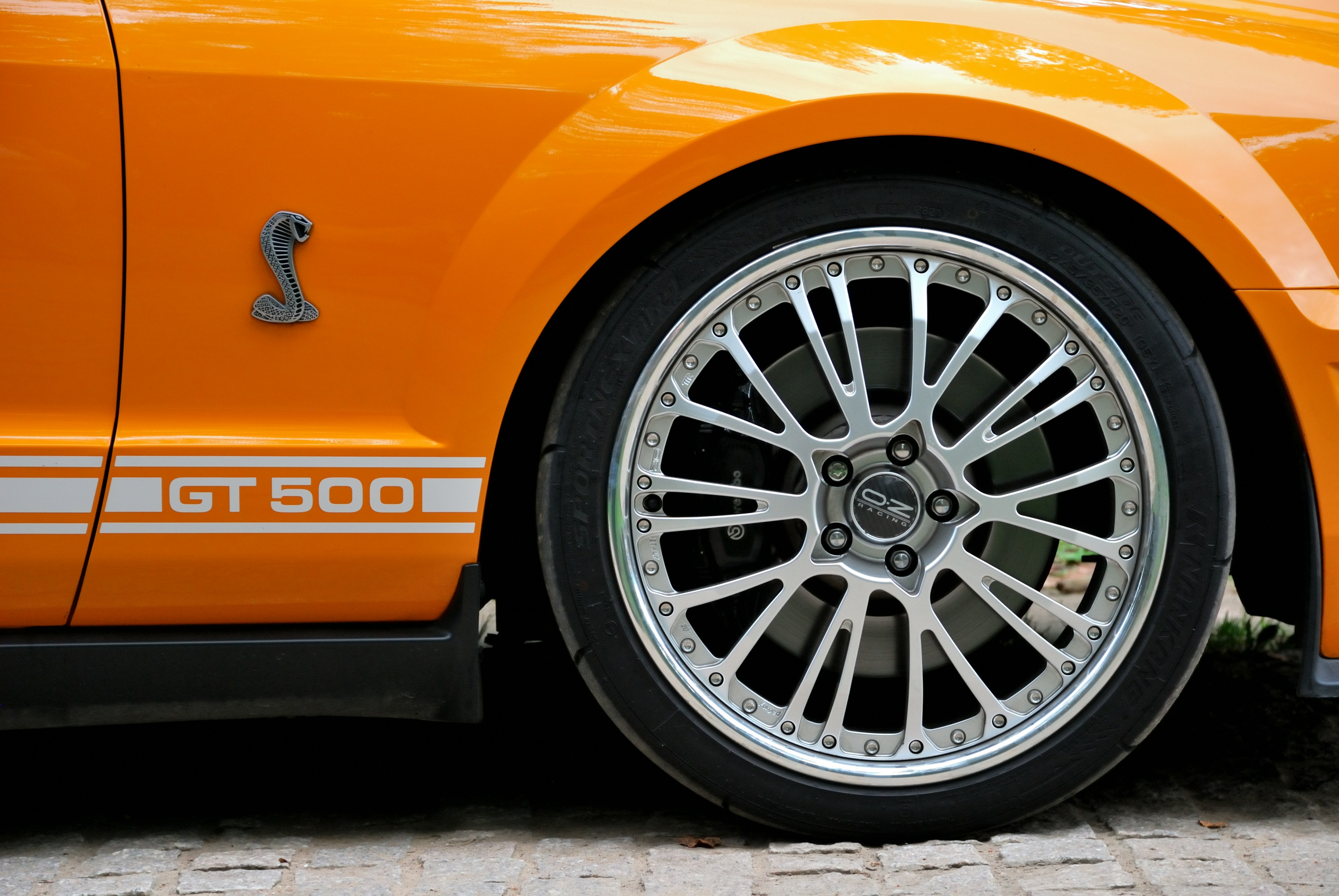A close up of a tire on a car photo – Free Tire Image on Unsplash