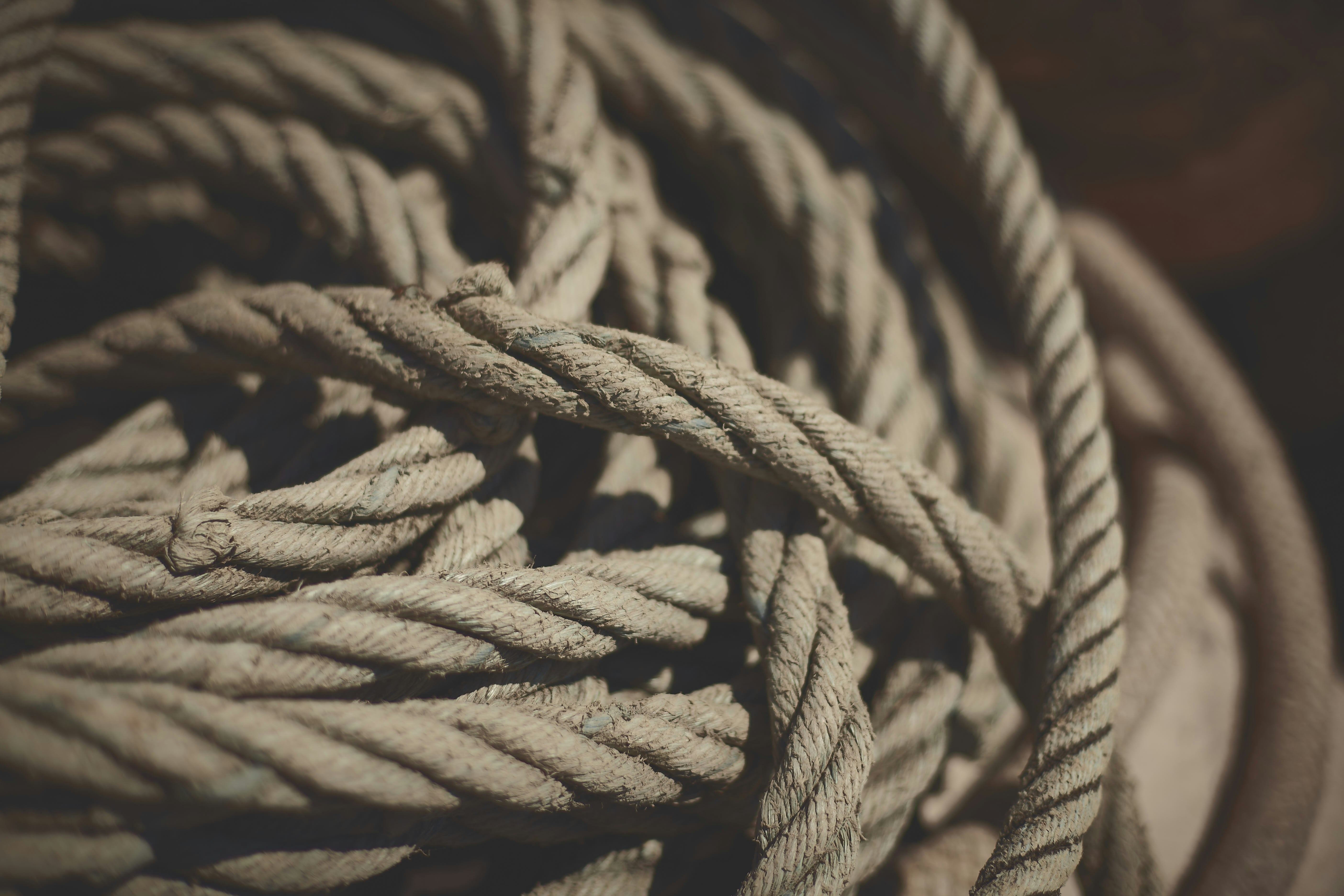 A close up of a rope with a blurry background photo – Free Rope Image ...